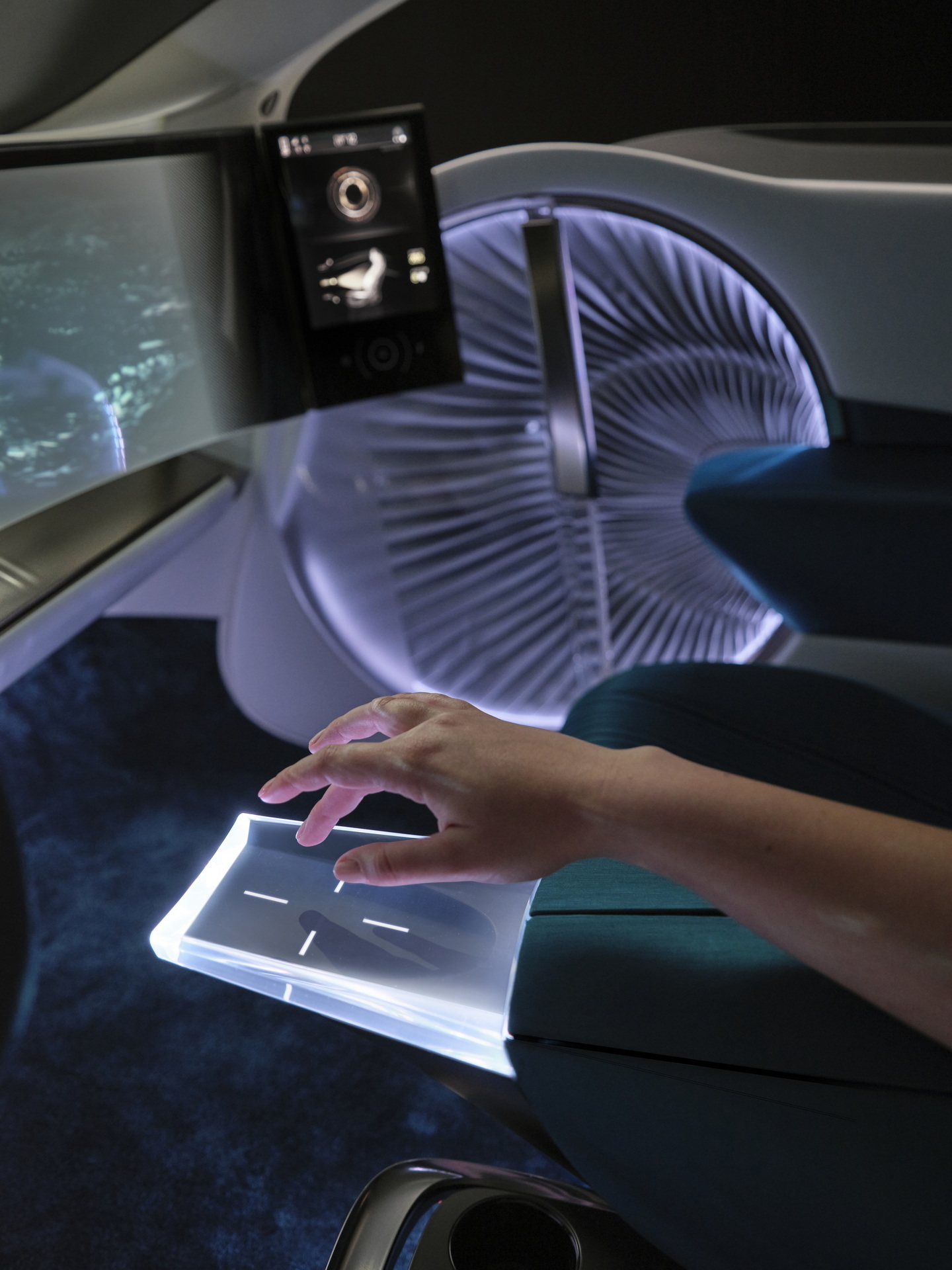 DS Automobiles Previews The Interior Of Its Future Production Models ...