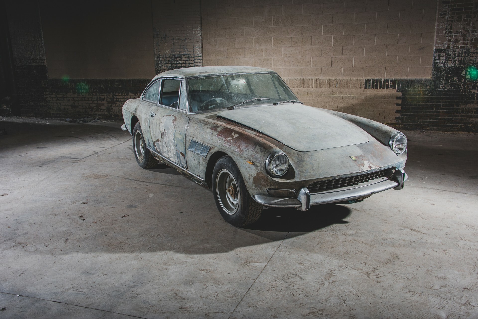 Amazing Ferrari Barn Find With 20 Vintage Models Lost In Time To Be ...