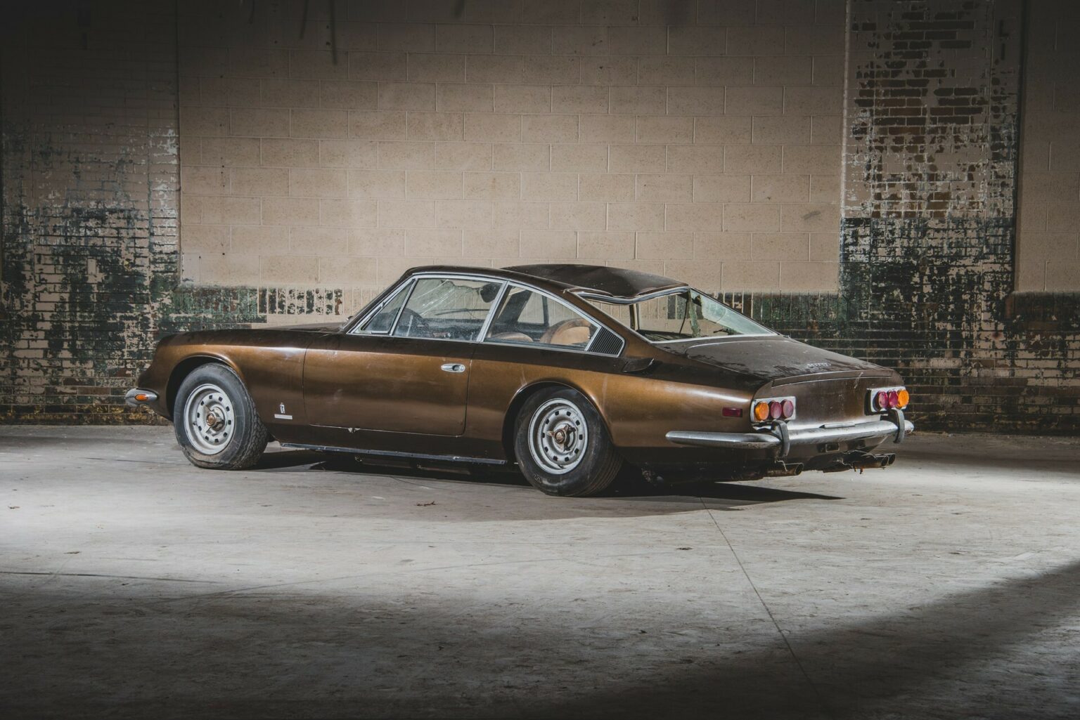 Amazing Ferrari Barn Find With 20 Vintage Models Lost In Time To Be ...