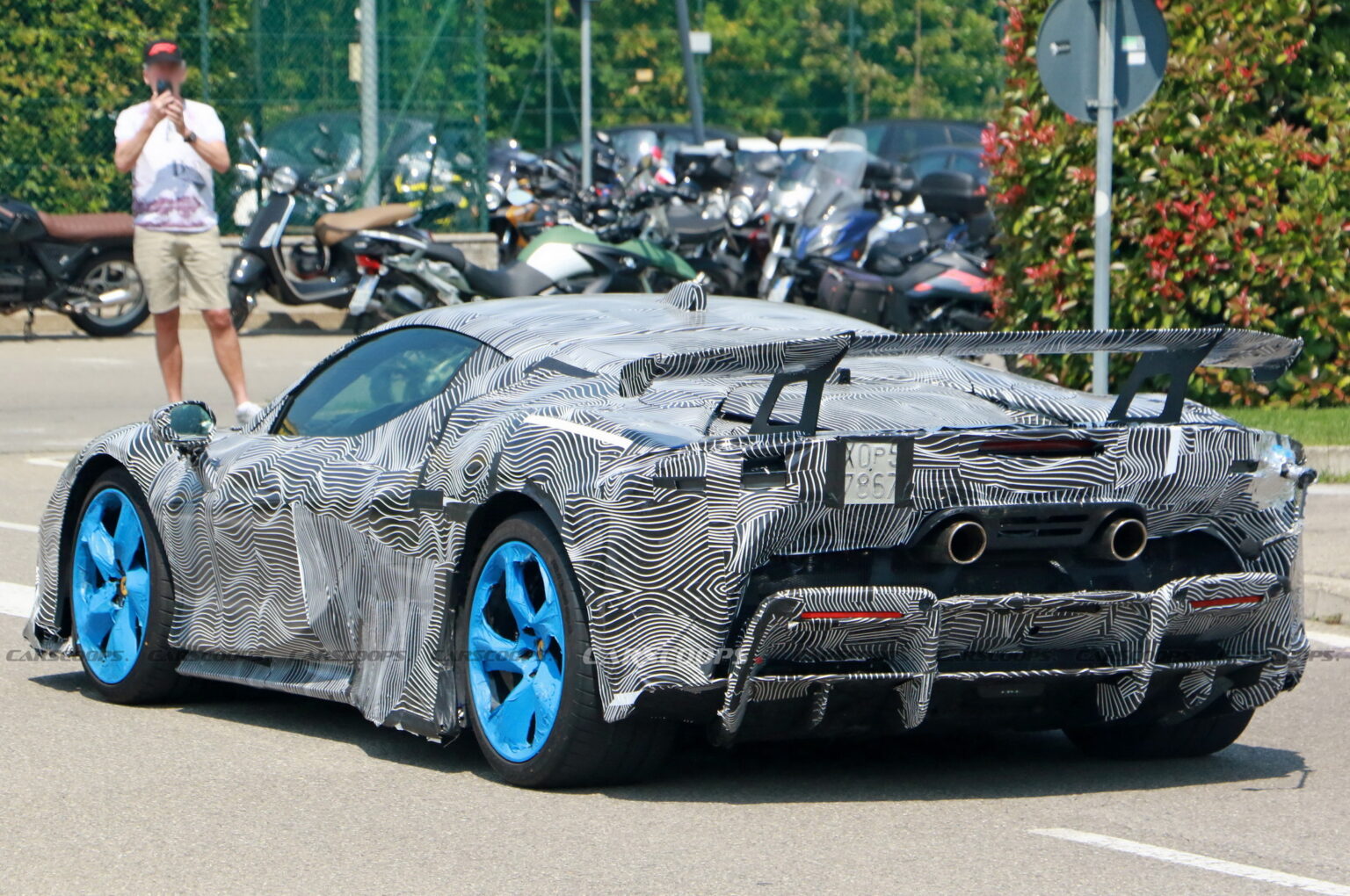 New Ferrari SF90 LM Shows Off More Extreme Aero Ahead Of Rumored Le ...
