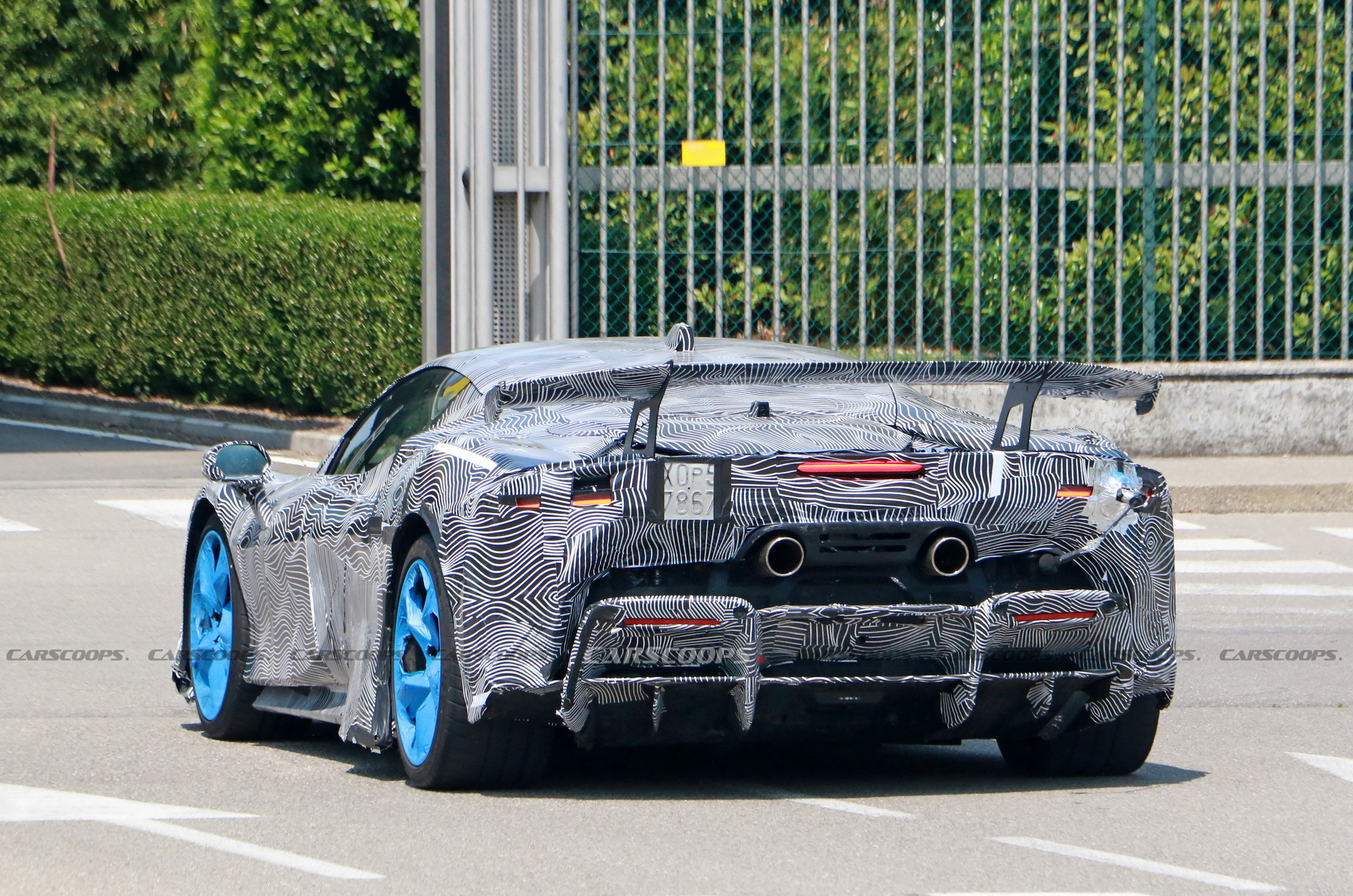 New Ferrari SF90 LM Shows Off More Extreme Aero Ahead Of Rumored Le ...