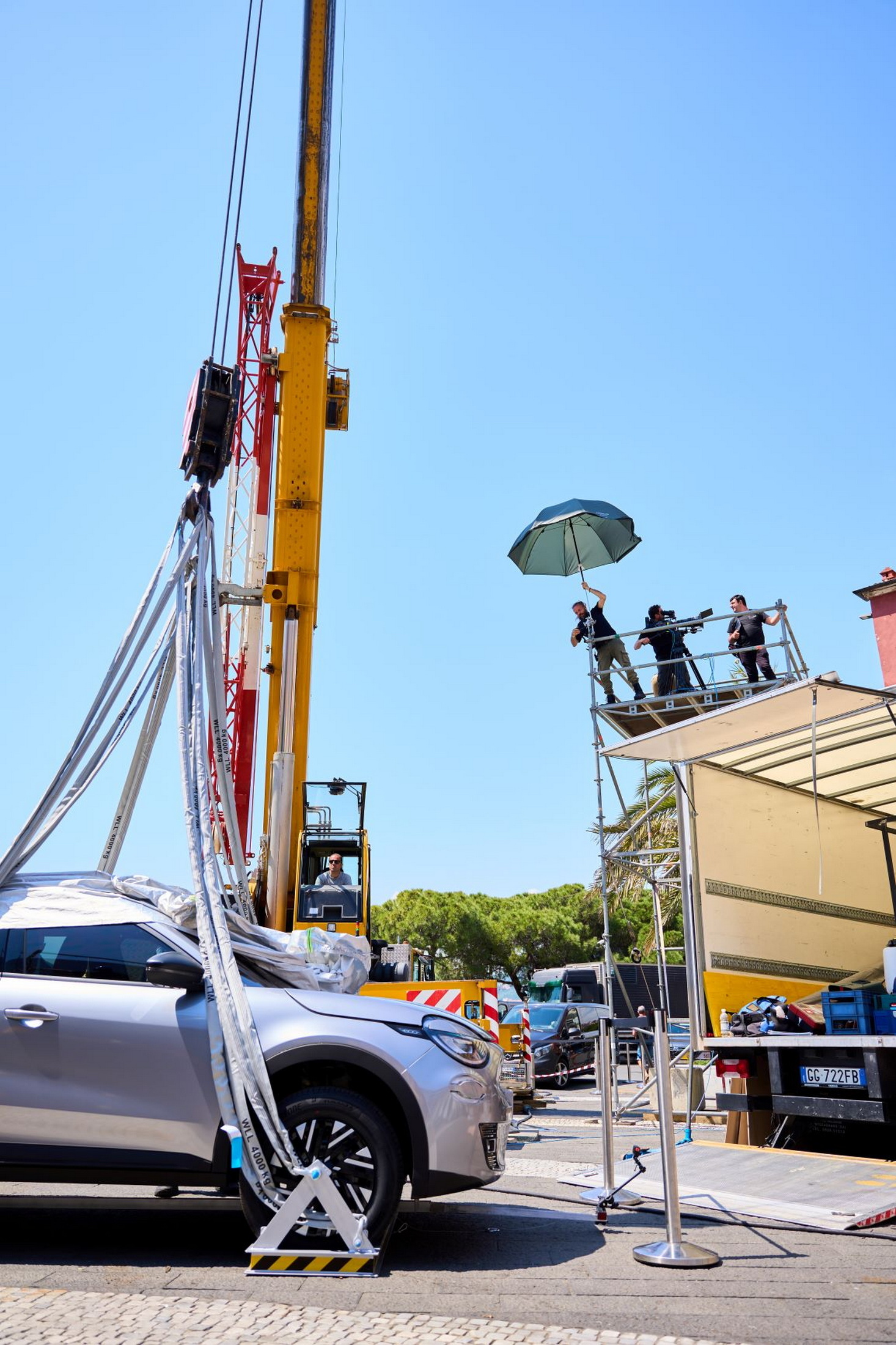 Fiat Dunks A 2024 600e Into A Bucket Of Paint With Their CEO Behind The ...