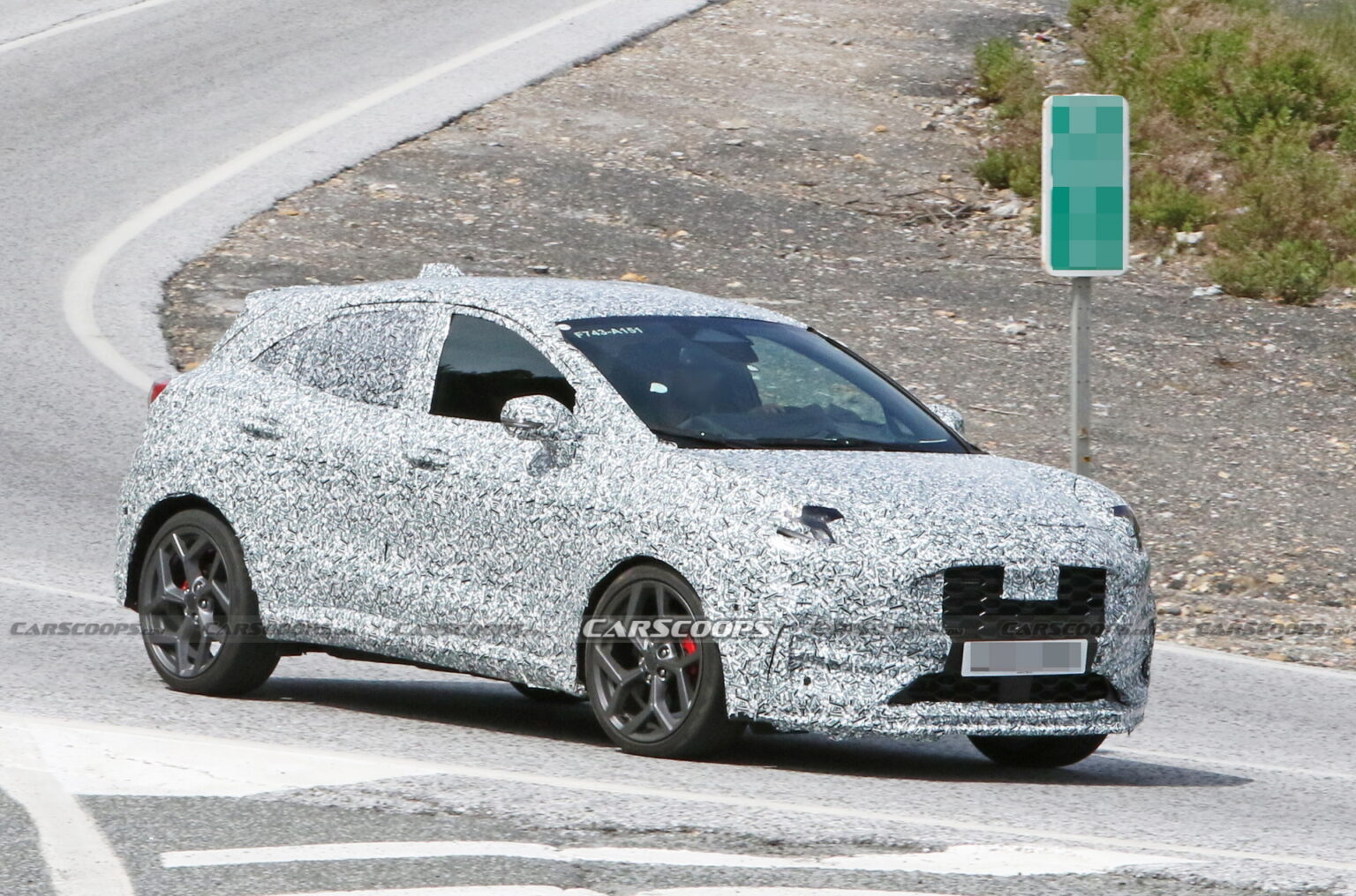 2024 Ford Puma Facelift Makes Spy Debut In ST Guise | Carscoops