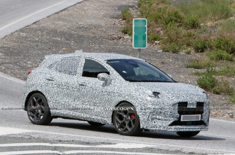 2024 Ford Puma Facelift Makes Spy Debut In ST Guise | Carscoops