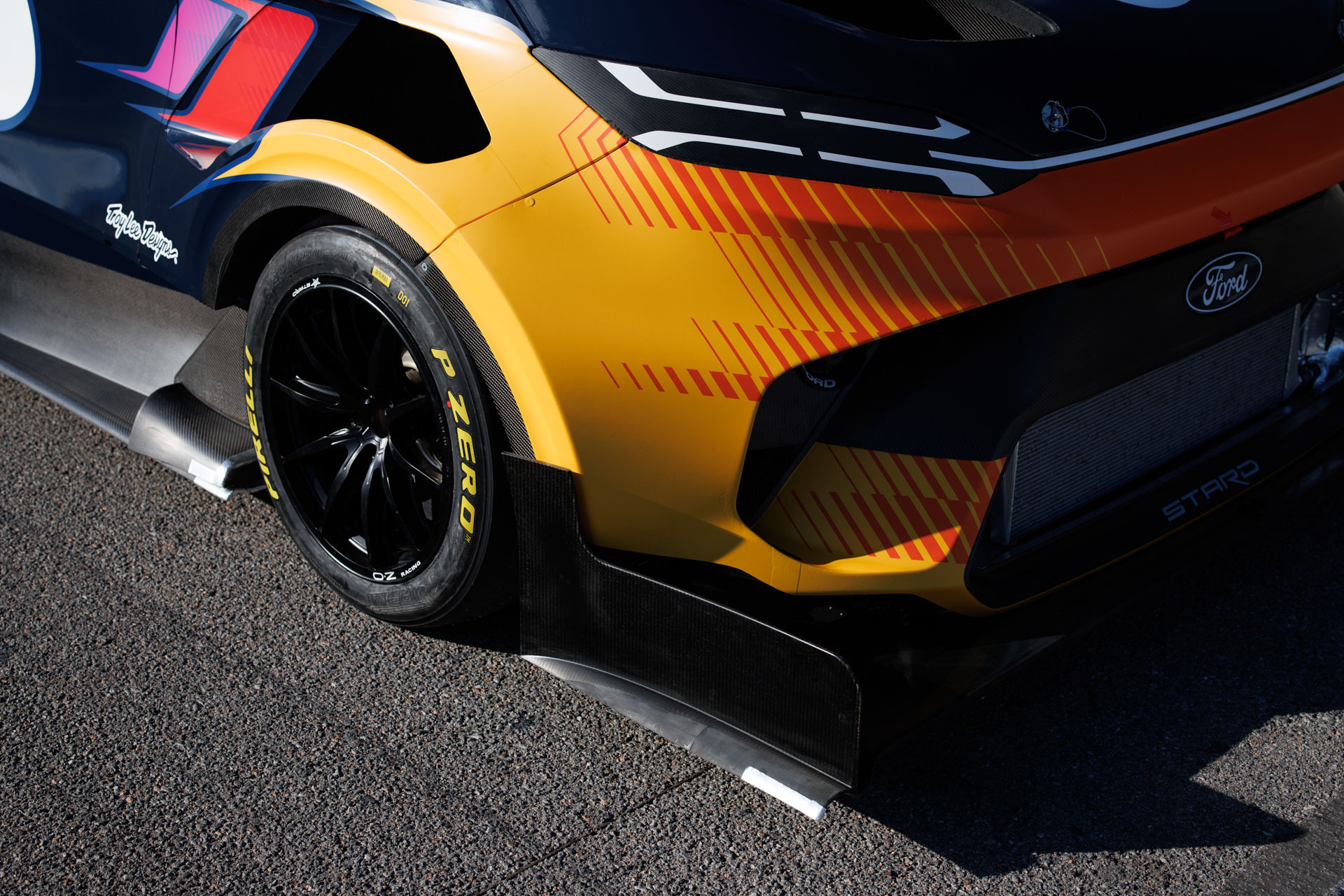 1,400-HP, Tri-Motor Ford Transit SuperVan 4.2 Is Ready To Deliver At ...