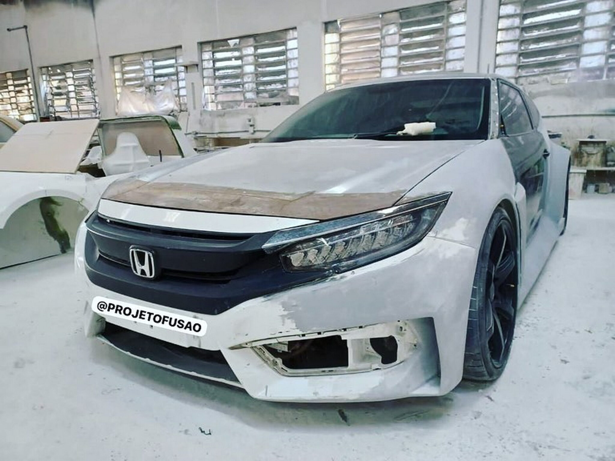 Crazy Hyundai Veloster Build Has A Civic Face And Mercedes V8 ...