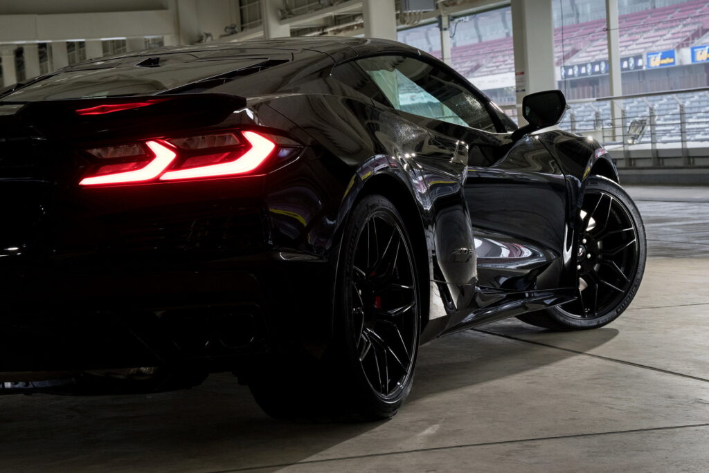 Japan’s Chevrolet Corvette Z06 Comes In Any Color You Want As Long As ...