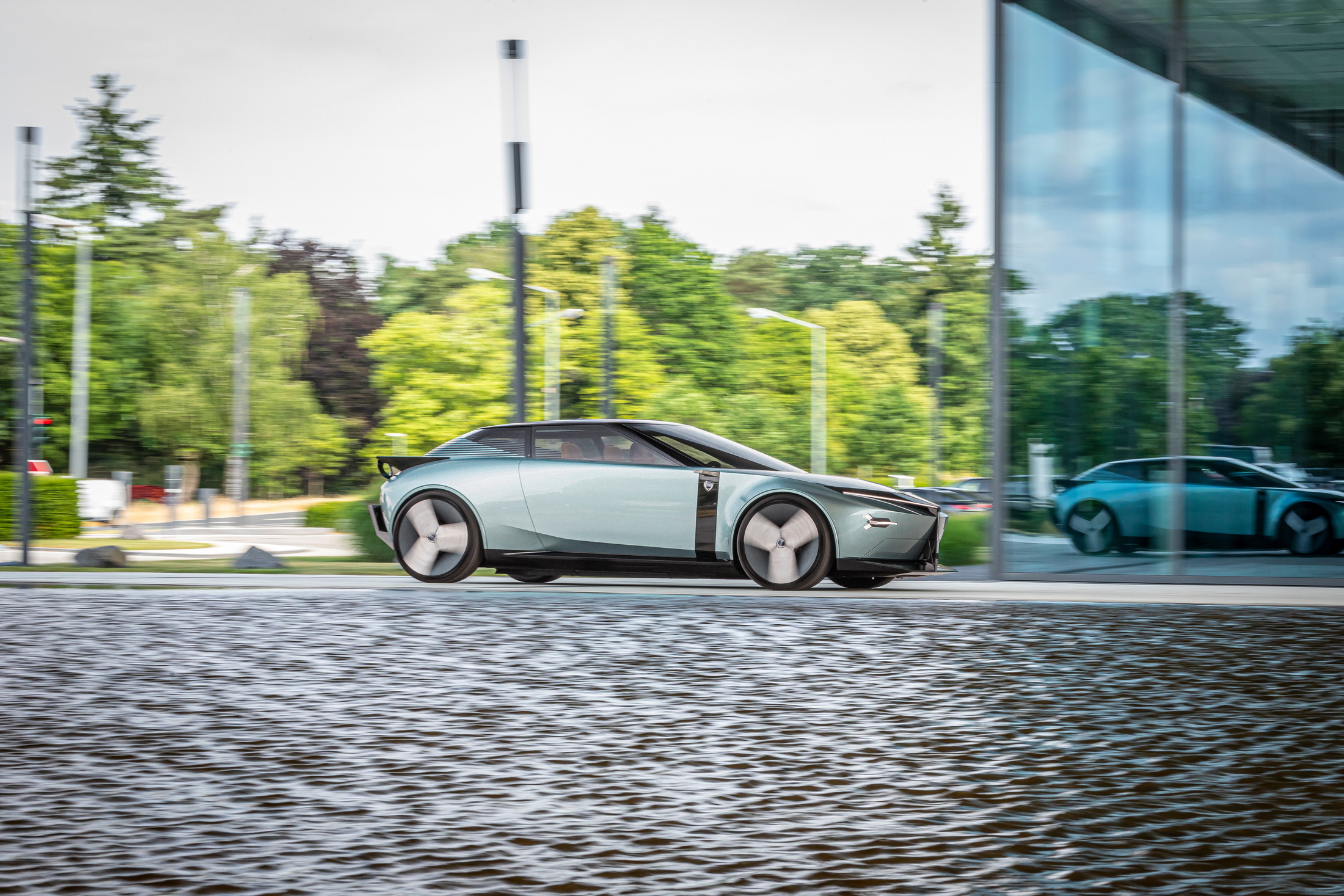 Watch Lancia’s Boss Drive The Pu+Ra HPE Concept | Carscoops