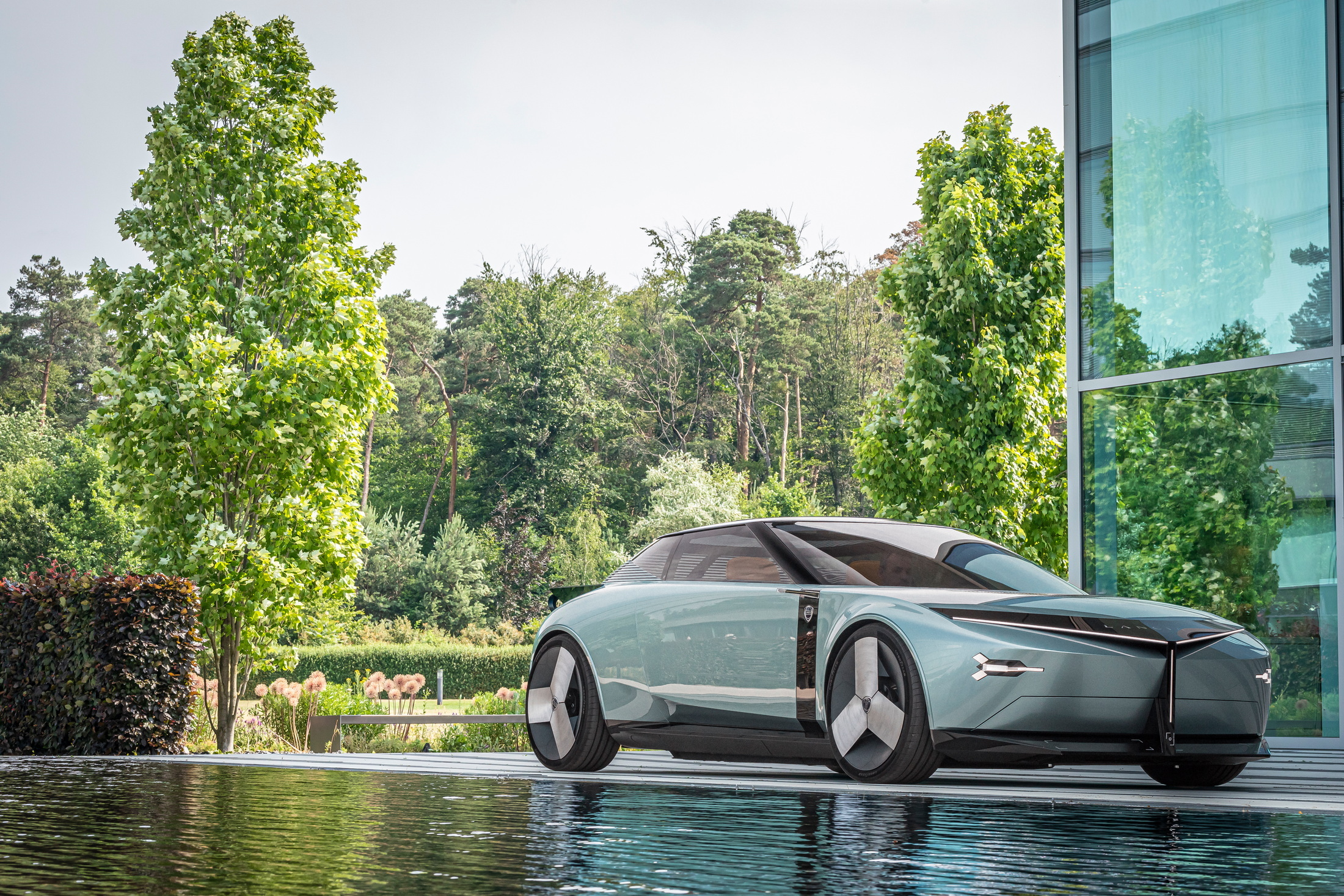 Watch Lancia’s Boss Drive The Pu+Ra HPE Concept | Carscoops