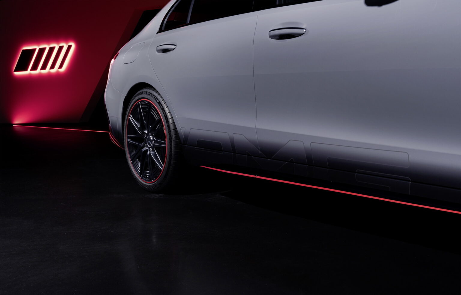 Mercedes-AMG C63 S E Performance Costs Over $15k More Than A BMW M3 In ...