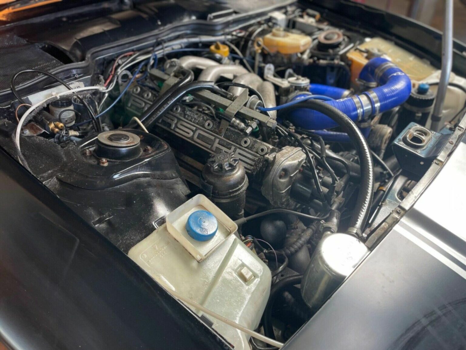 This Custom Porsche 944 Looks Like GTA’s ‘Bravado Gauntlet’ Challenger ...