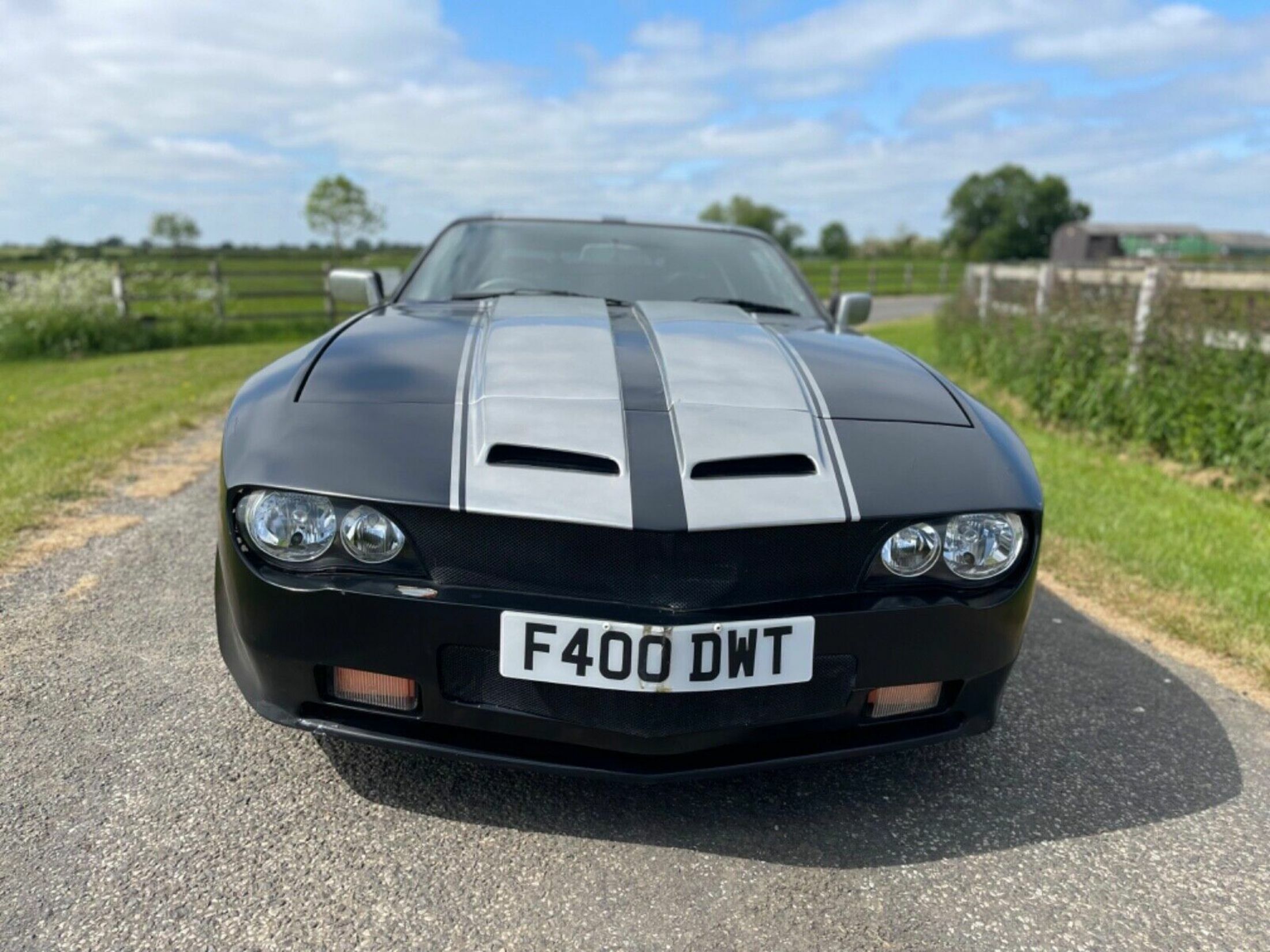 This Custom Porsche 944 Looks Like GTA’s ‘Bravado Gauntlet’ Challenger ...