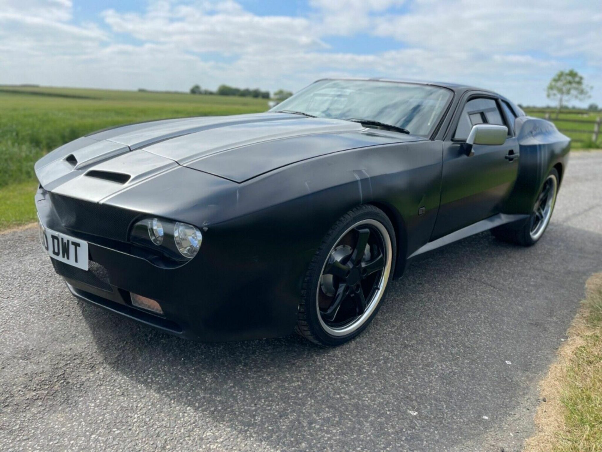 This Custom Porsche 944 Looks Like GTA’s ‘Bravado Gauntlet’ Challenger ...