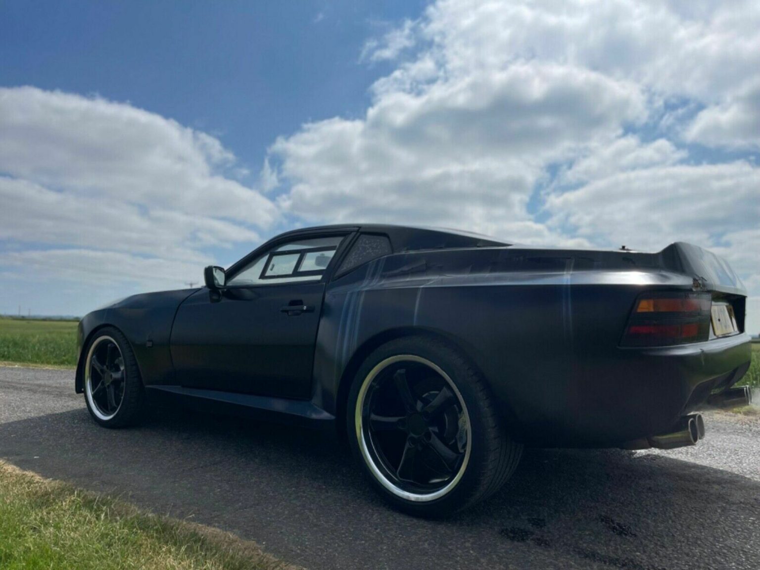 This Custom Porsche 944 Looks Like GTA’s ‘Bravado Gauntlet’ Challenger ...