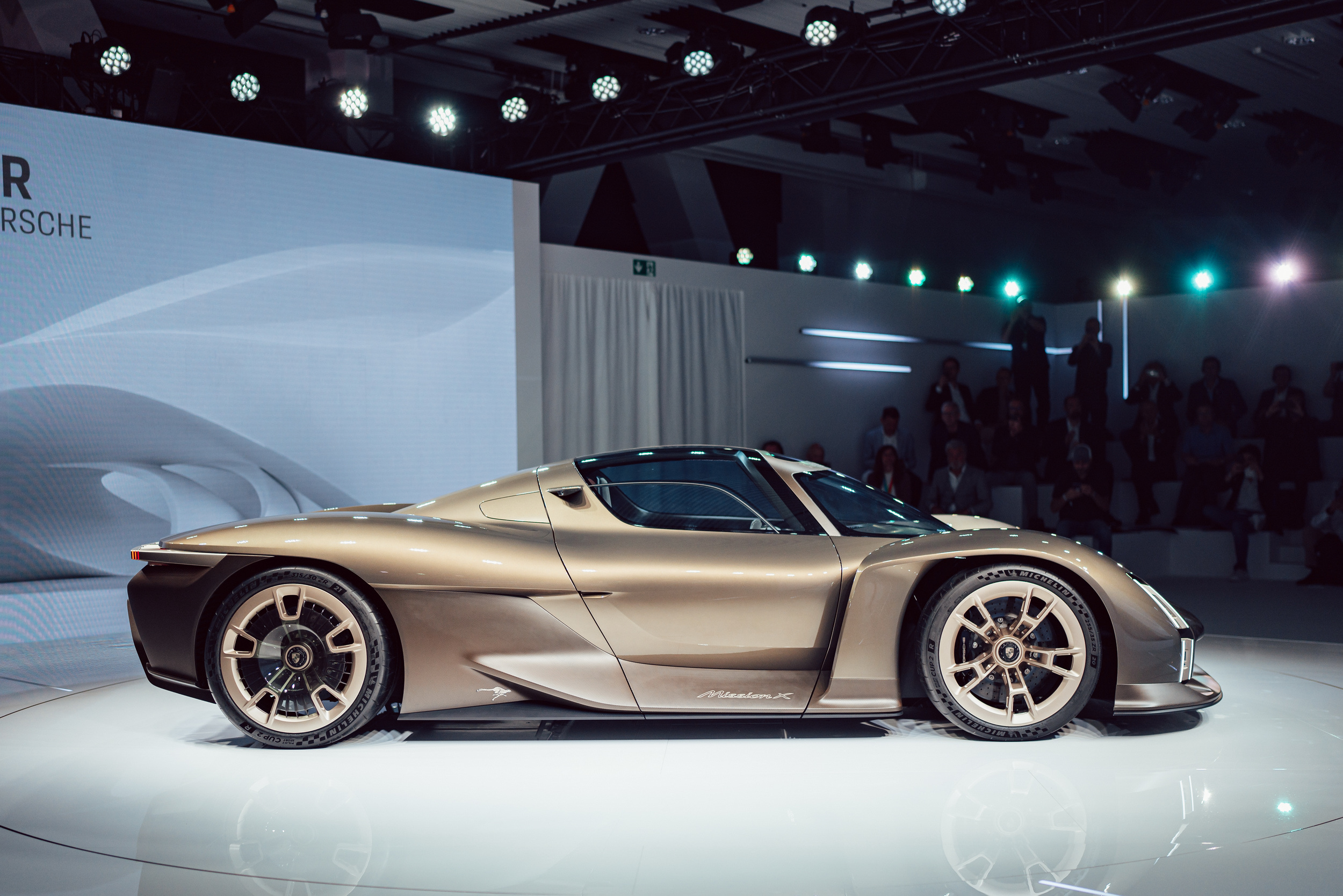 Porsche Mission X Concept (2023)