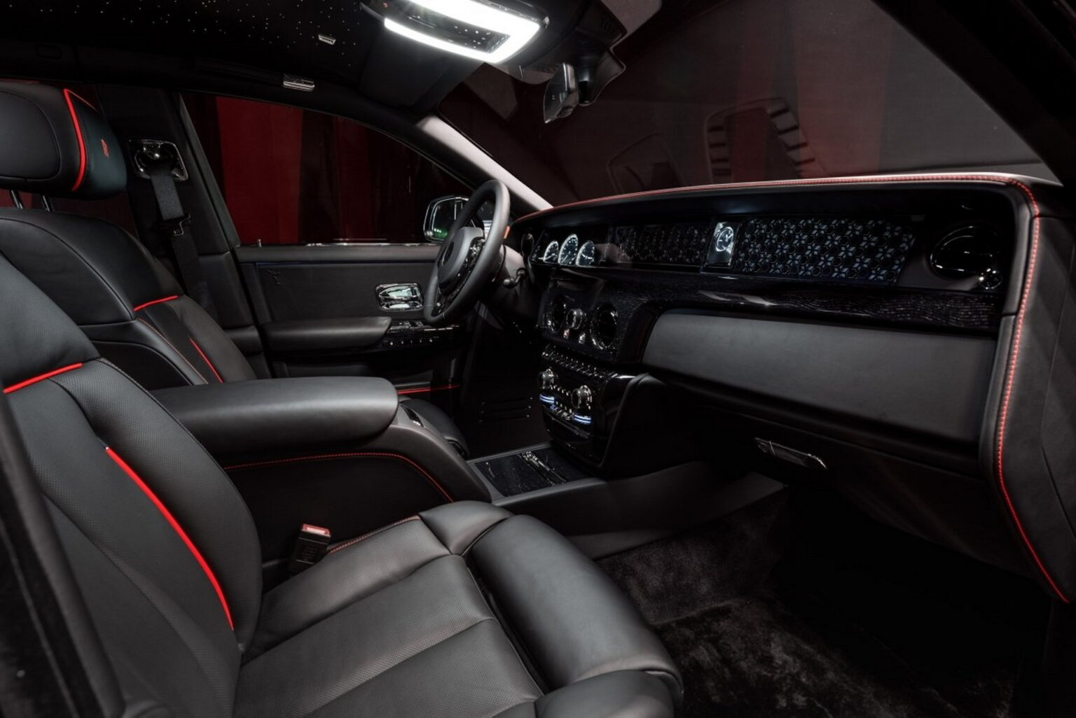 Spofec’s Rolls-Royce Phantom Looks Wicked Hot On King-Sized Disc Wheels ...