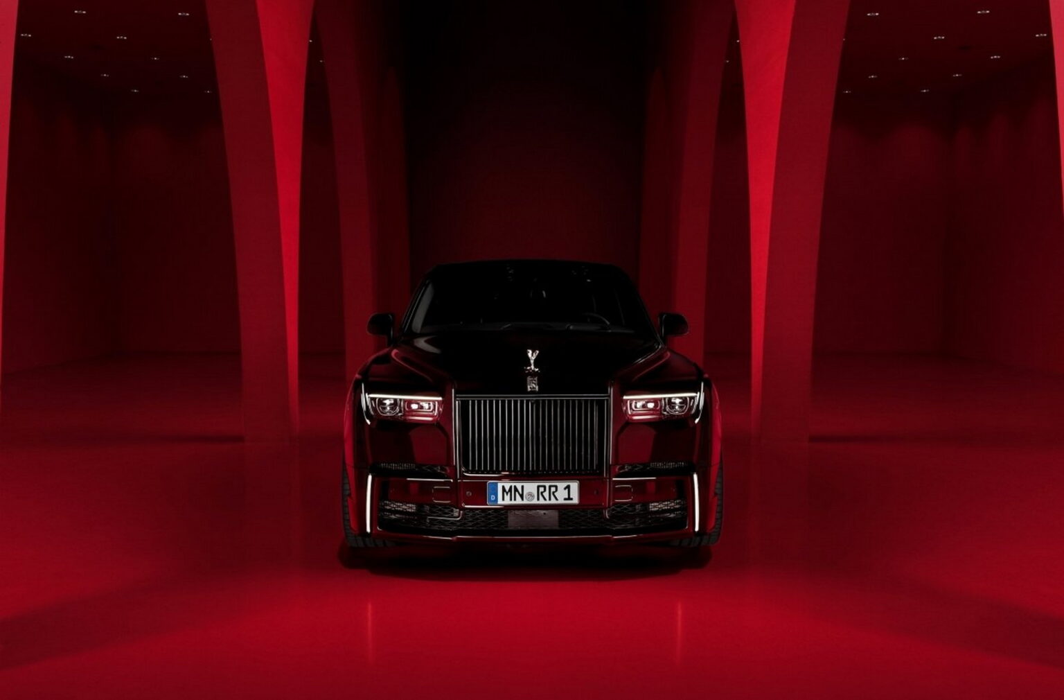 Spofec’s Rolls-Royce Phantom Looks Wicked Hot On King-Sized Disc Wheels ...