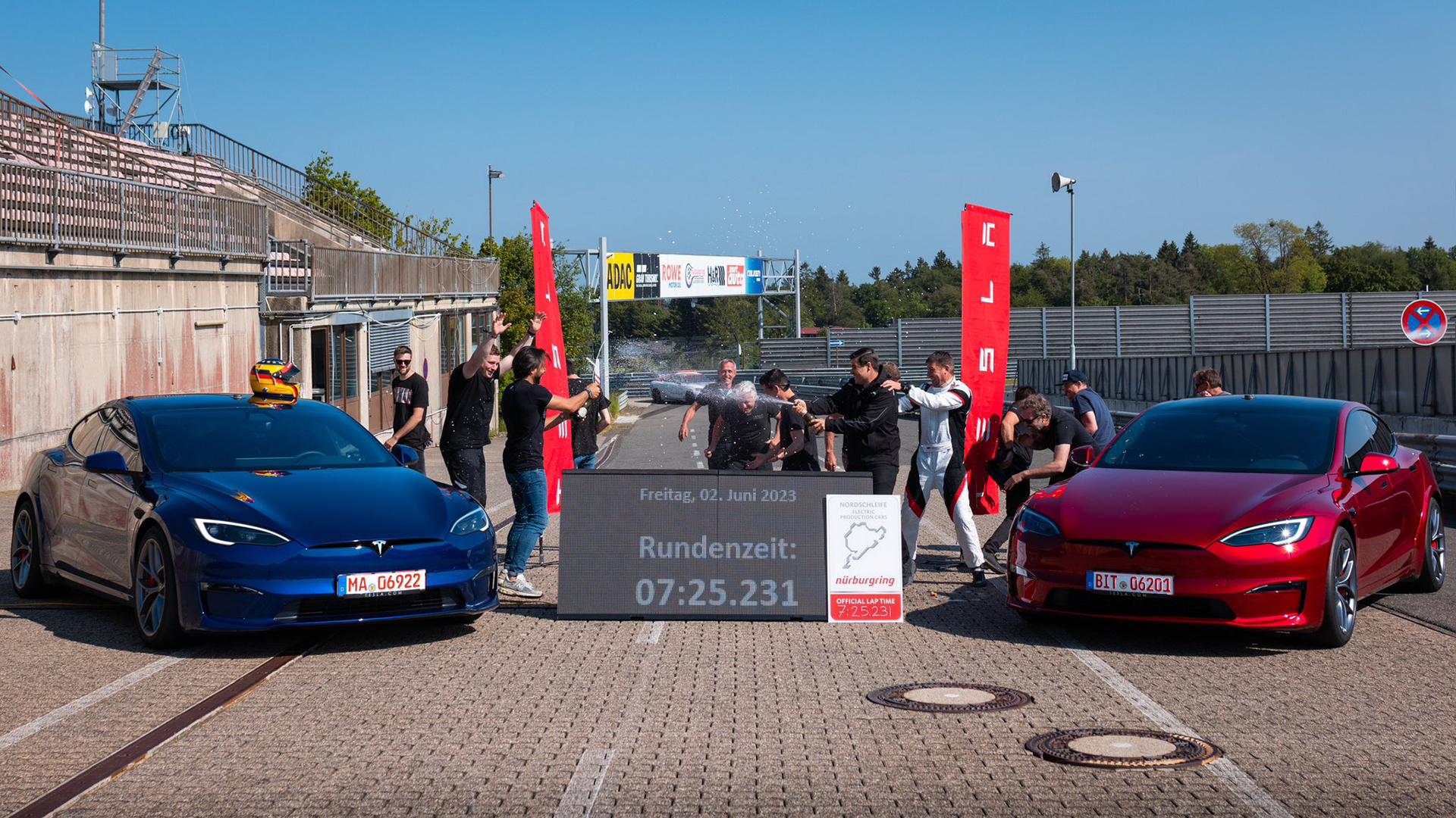 Tesla Snatches Back Production EV ‘Ring Record With Model S Plaid Track ...