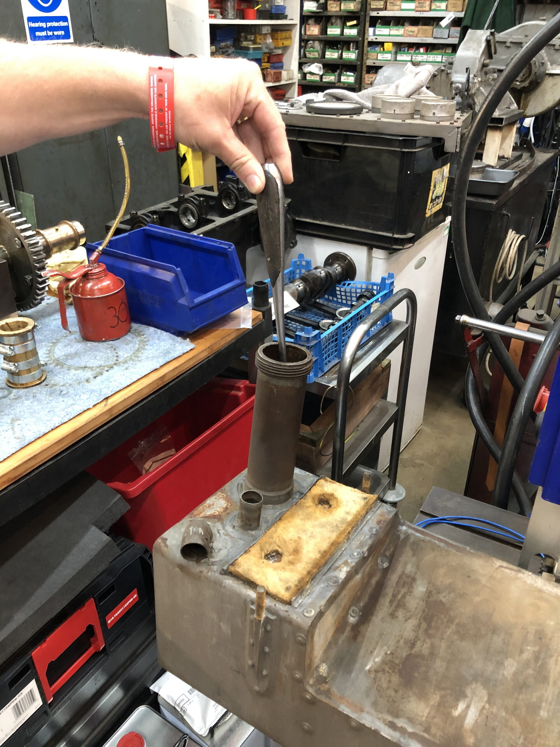 The First Car To Go 200 MPH Probably Did It With A Screwdriver In The ...