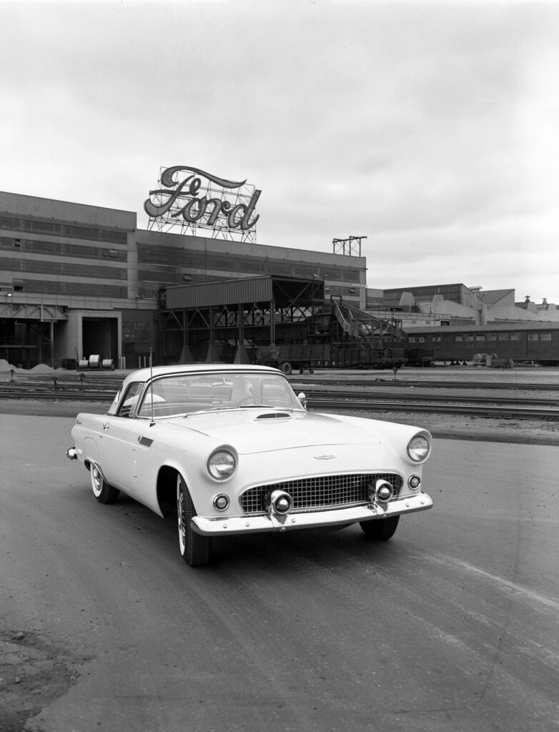 2028 Ford Thunderbird: Should The Iconic T-Bird Rise From The Ashes As ...