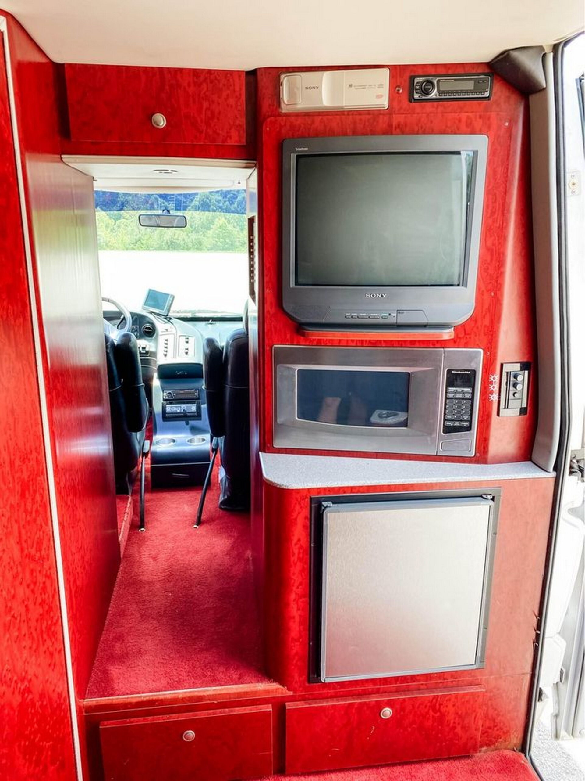 The Mauck 1120S Is The DeLorean Of Buses And One Was On Sale For $75K ...