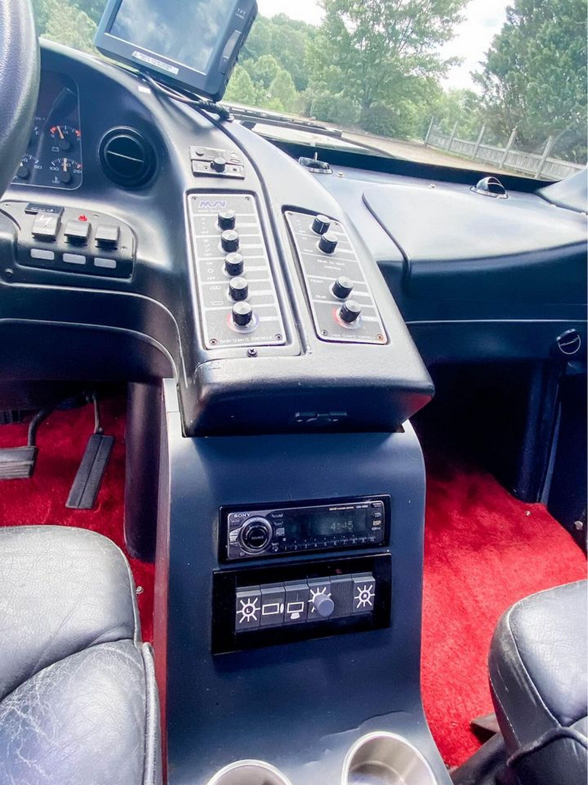 The Mauck 1120S Is The DeLorean Of Buses And One Was On Sale For $75K ...