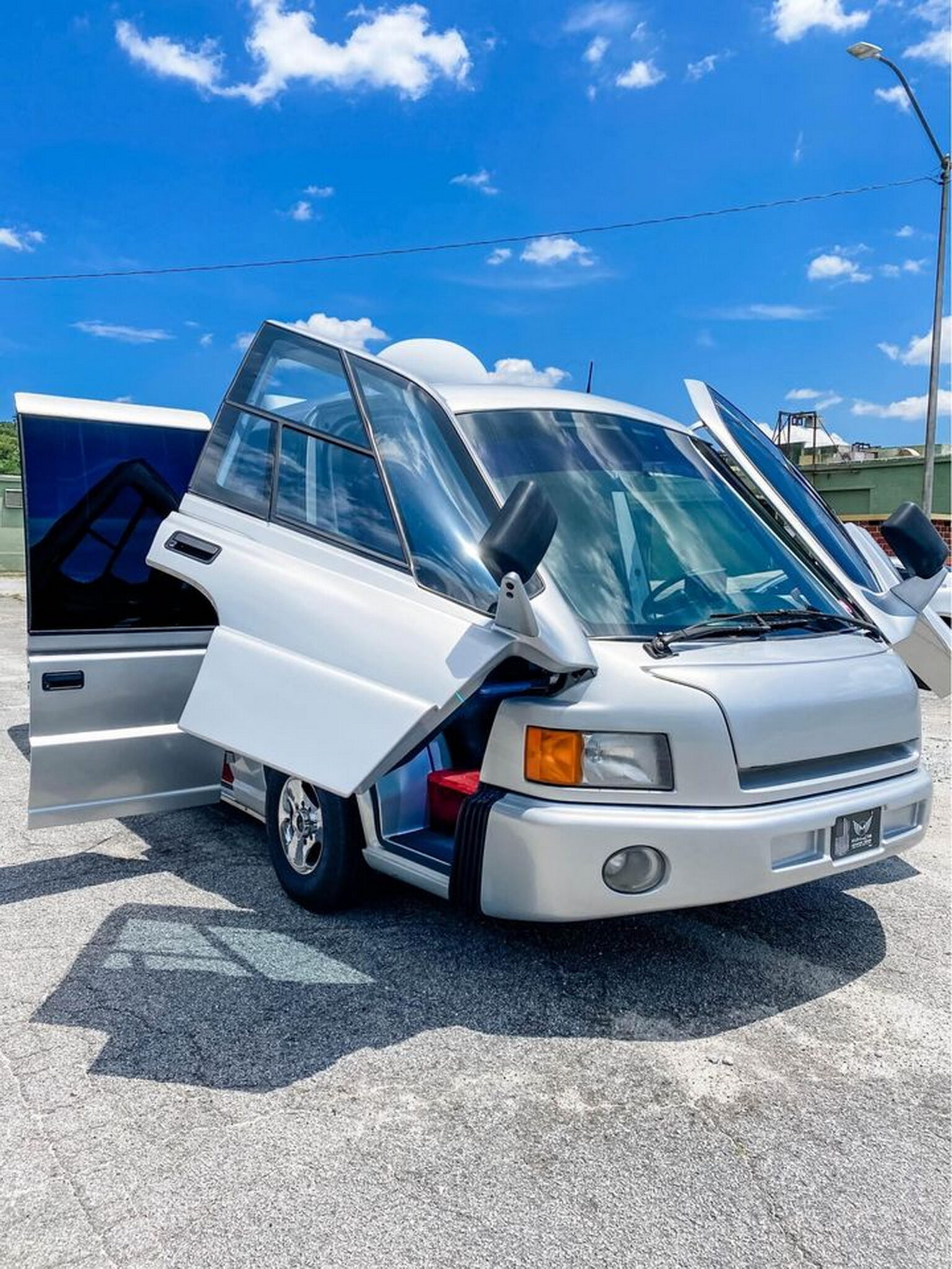 The Mauck 1120S Is The DeLorean Of Buses And One Was On Sale For $75K ...