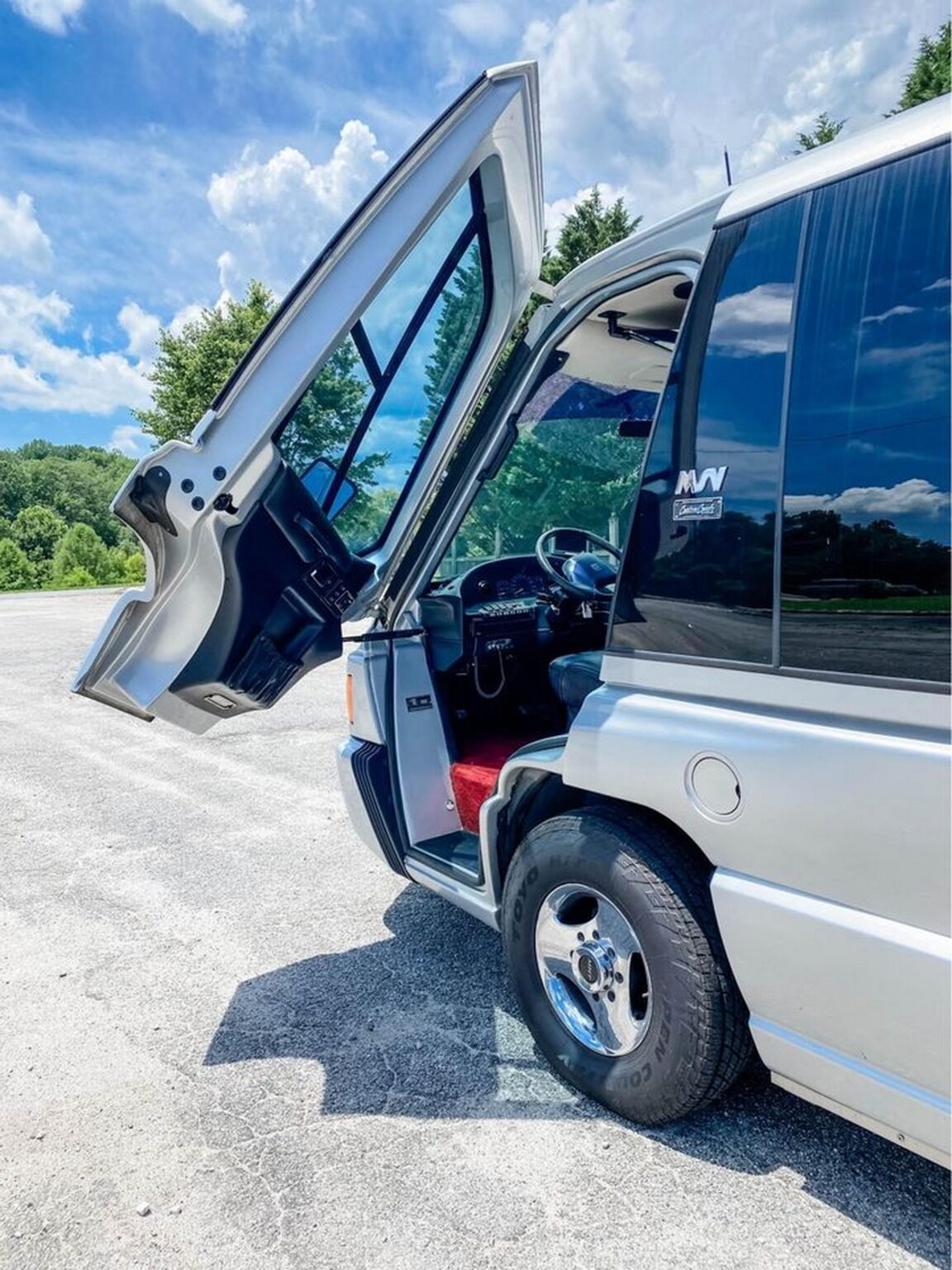 The Mauck 1120S Is The DeLorean Of Buses And One Was On Sale For $75K ...