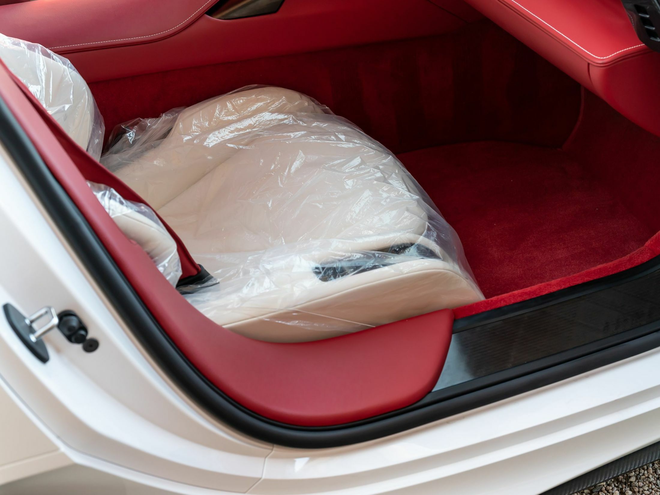 Here’s Your Chance To Buy A Virtually New Lexus LFA In Delivery Wraps ...