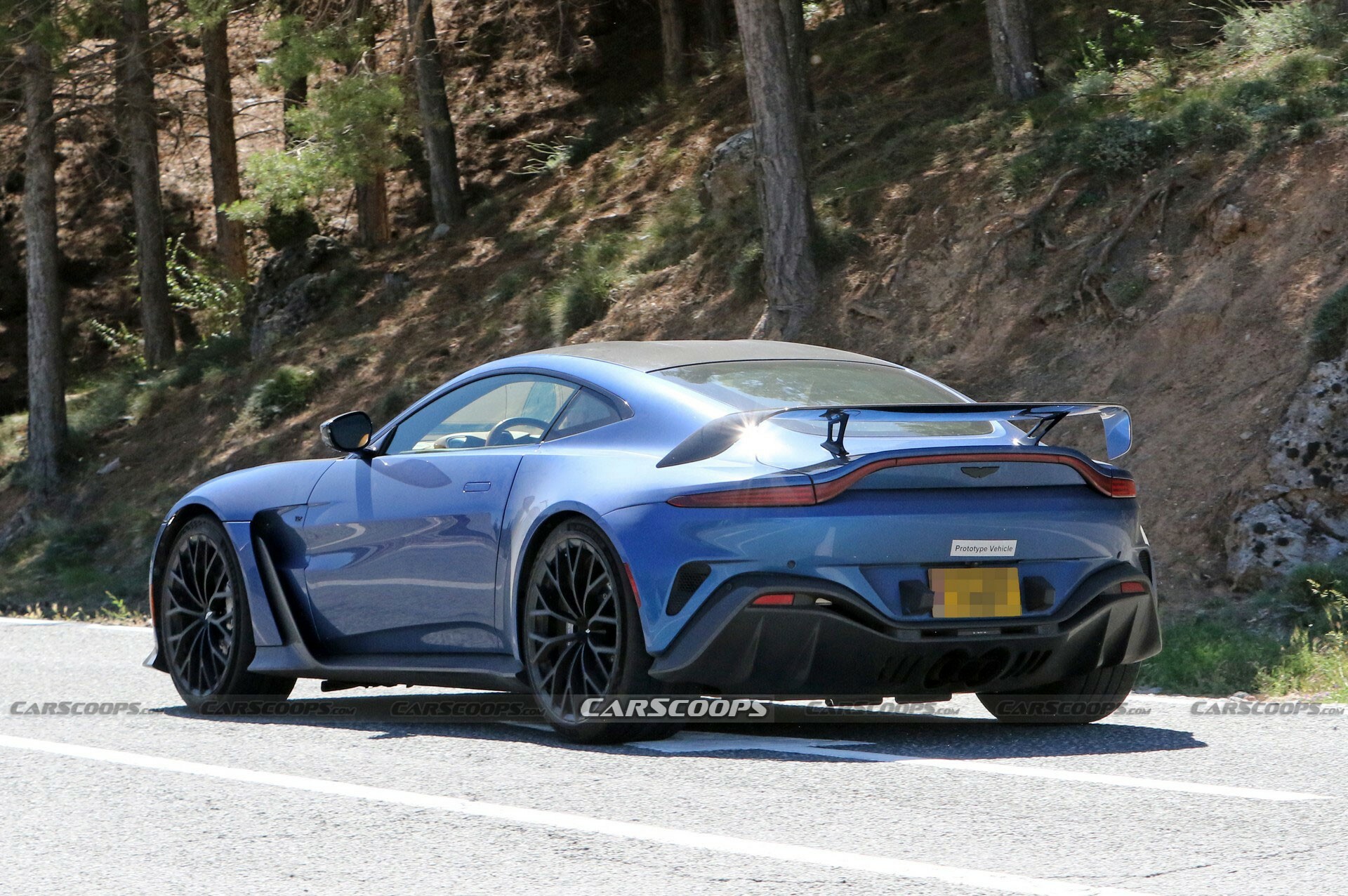 Aston Martin V12 Vantage Spied And Teased With Manual Gearbox, Debuts ...