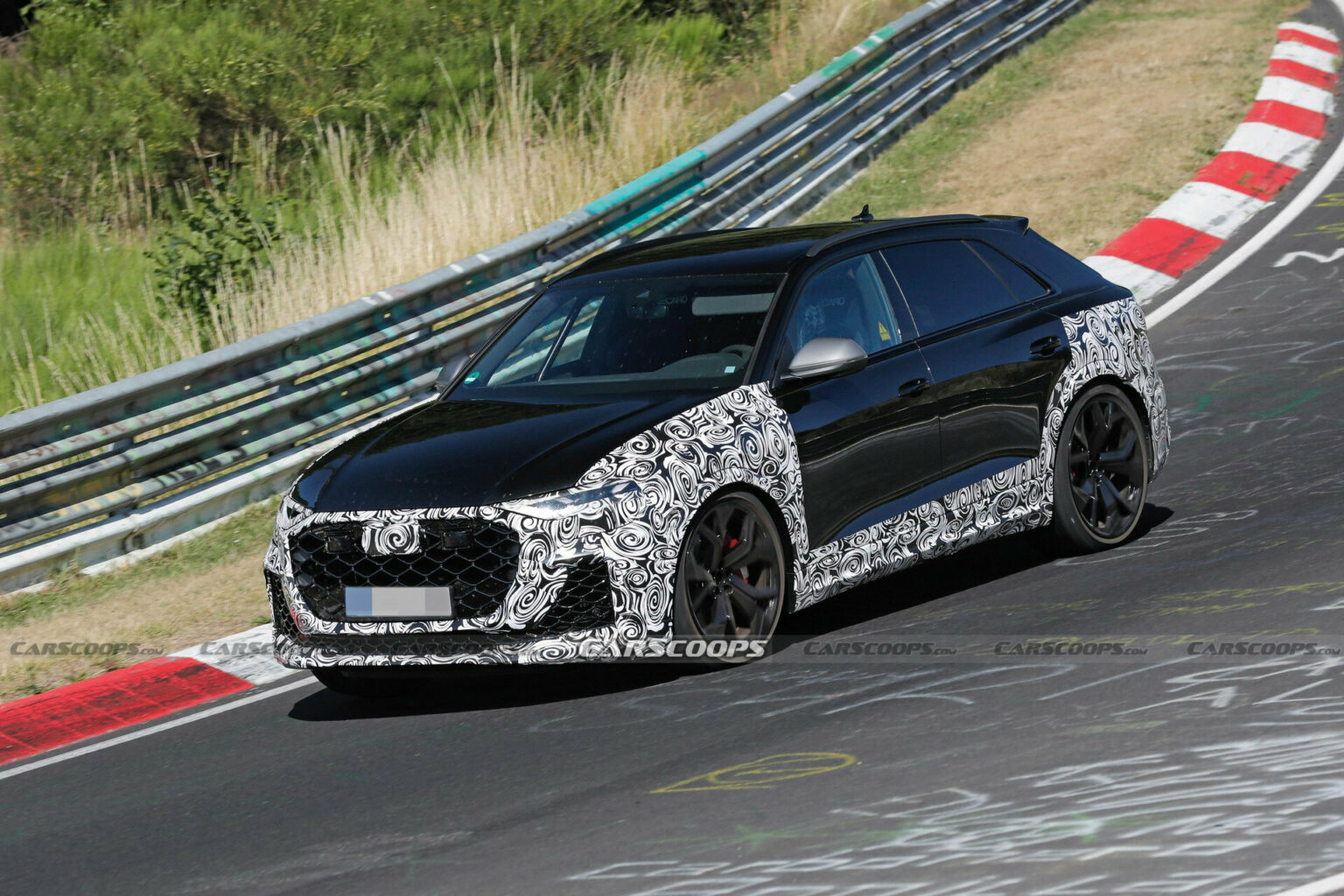 2024 Audi RS Q8 Shows Its Bigger Grin In New Spy Photos | Carscoops