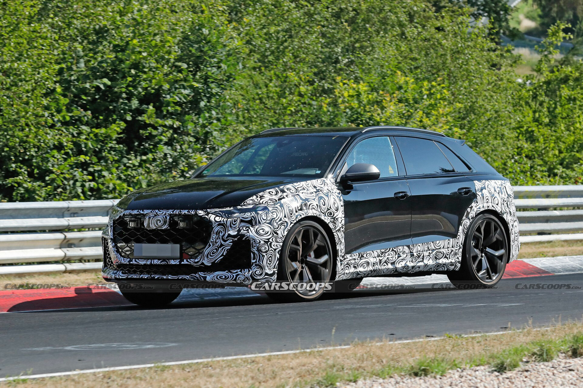 2024 Audi RS Q8 Shows Its Bigger Grin In New Spy Photos | Carscoops