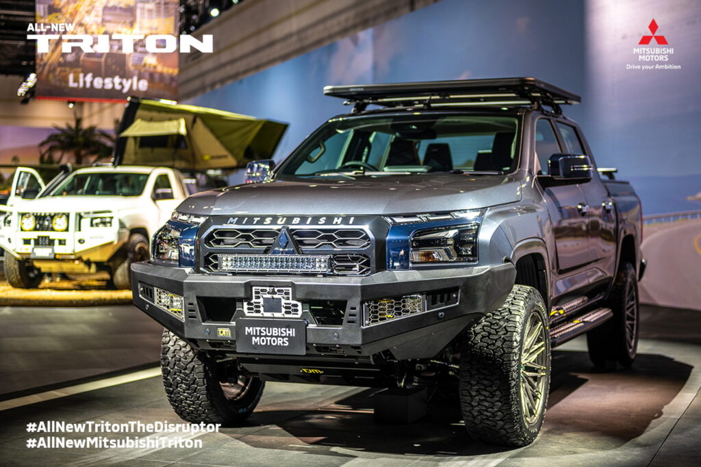 Mitsubishi Shows Customized Tritons Including Slammed Sports Truck ...