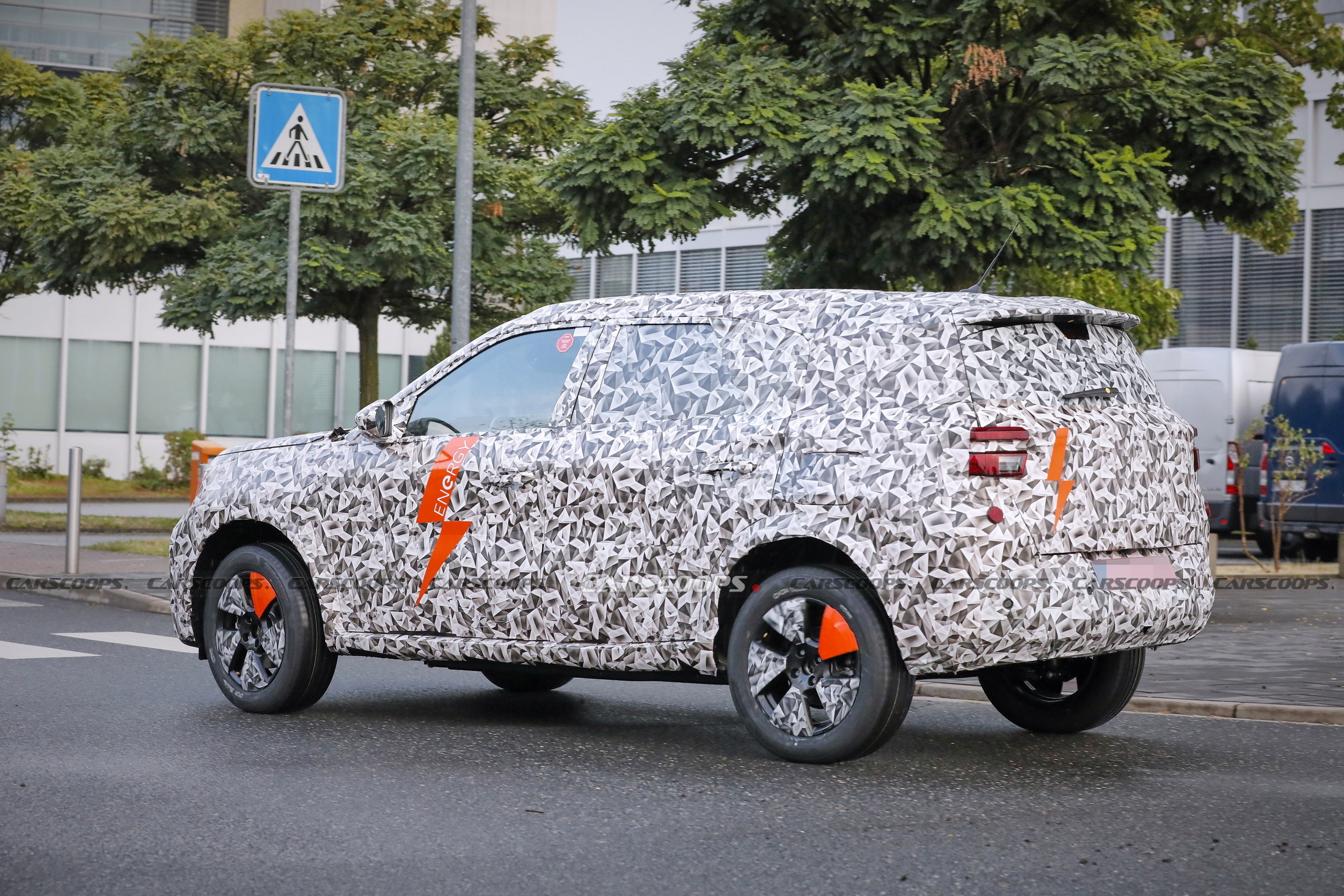 2024 Opel Crossland EV Spied Sending Strong Citroen Vibes | Carscoops