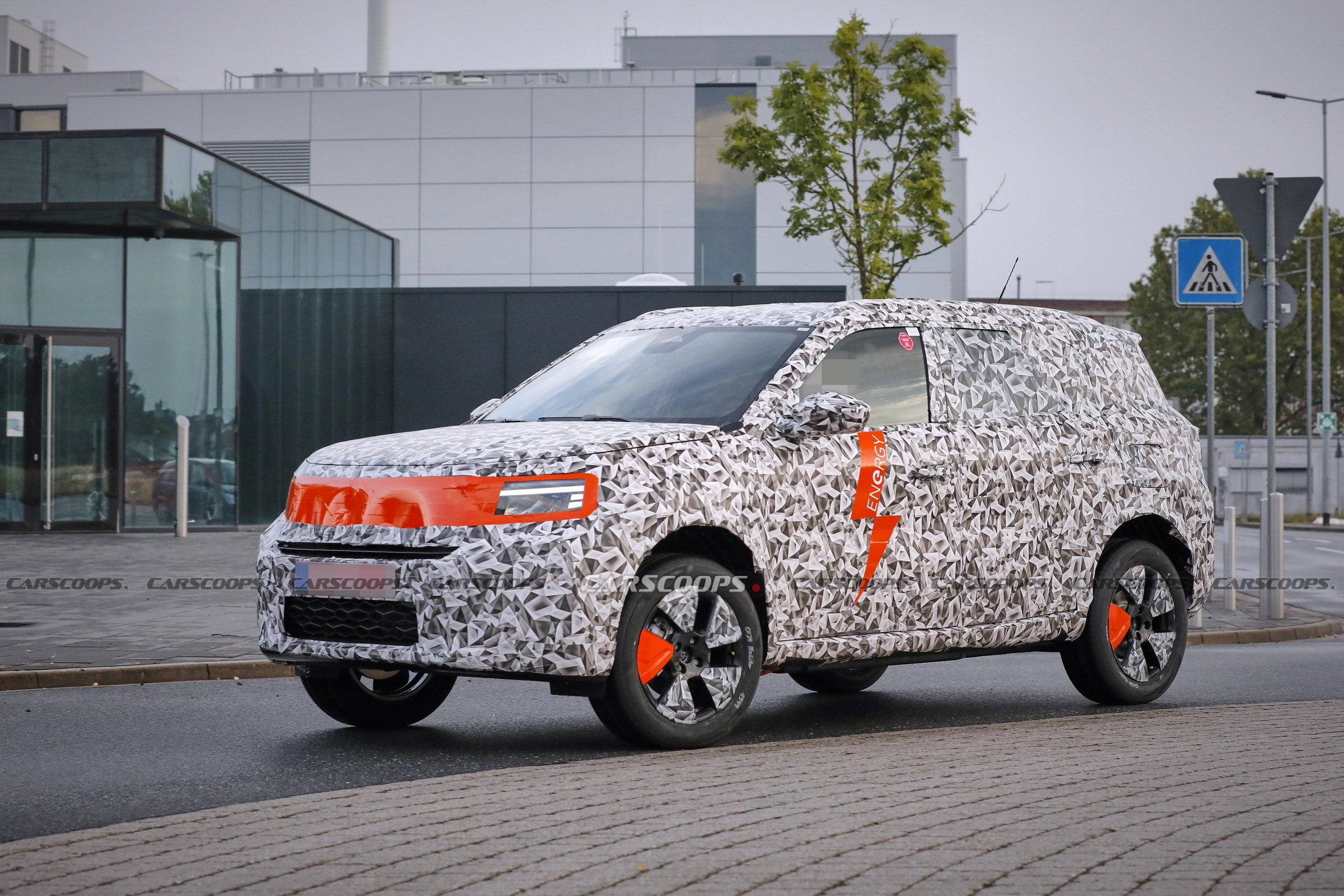 2024 Opel Crossland EV Spied Sending Strong Citroen Vibes | Carscoops