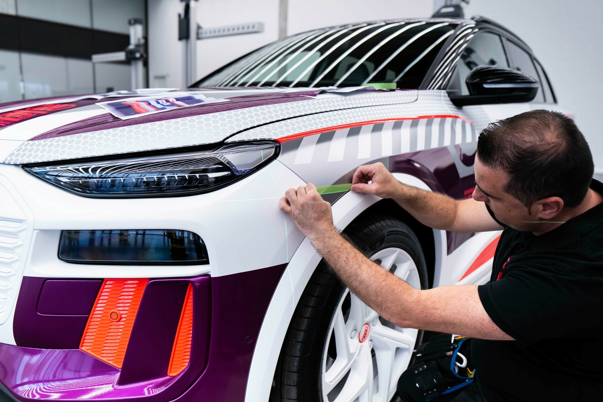 2025 Audi Q6 E-Tron Previewed With 100 kWh Battery And Up To 510 HP ...