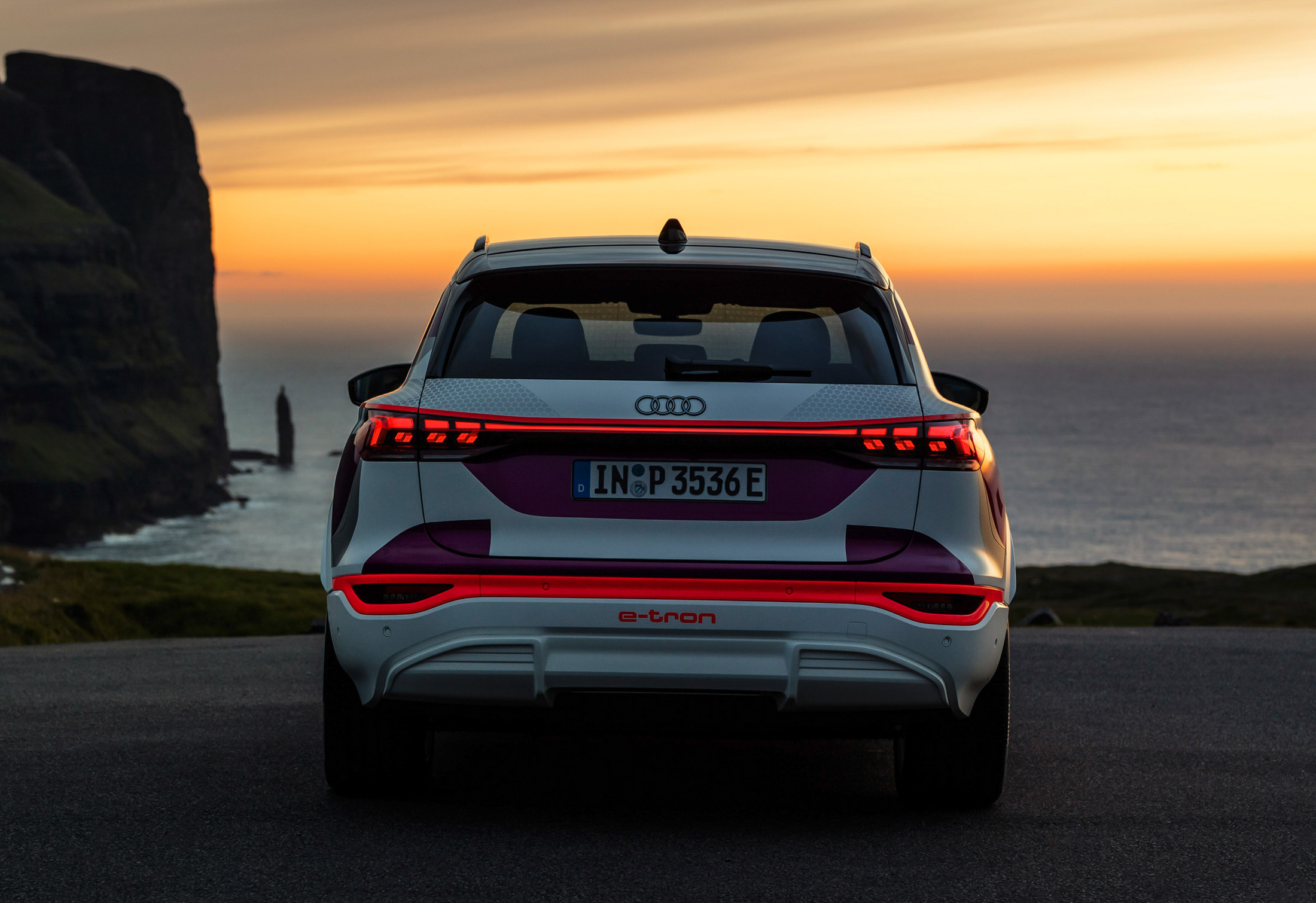 2025 Audi Q6 E-tron Will Let You Pick An LED Light Signature | Carscoops