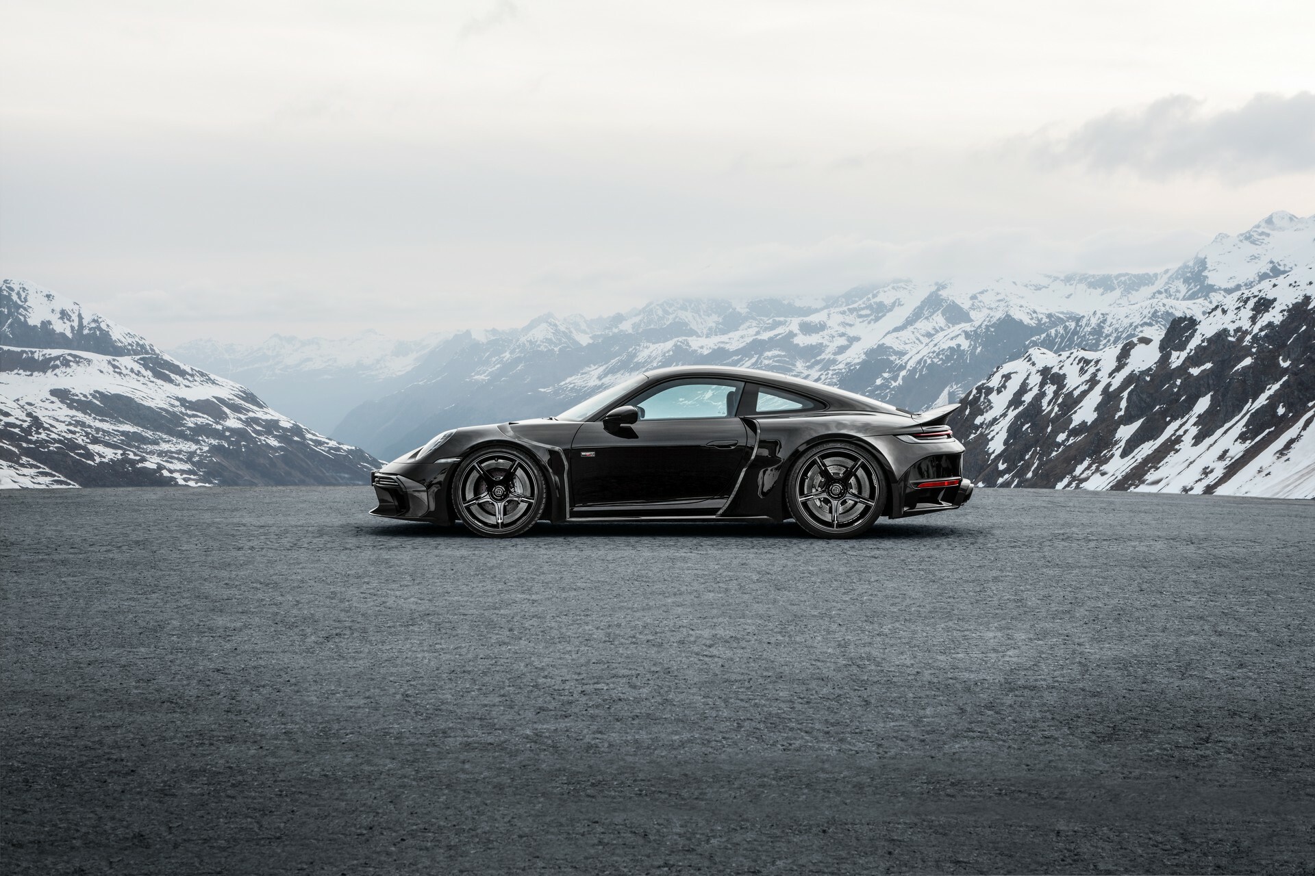 The Brabus 900 Rocket R Is A Porsche 911 Turbo S On Crack | Carscoops