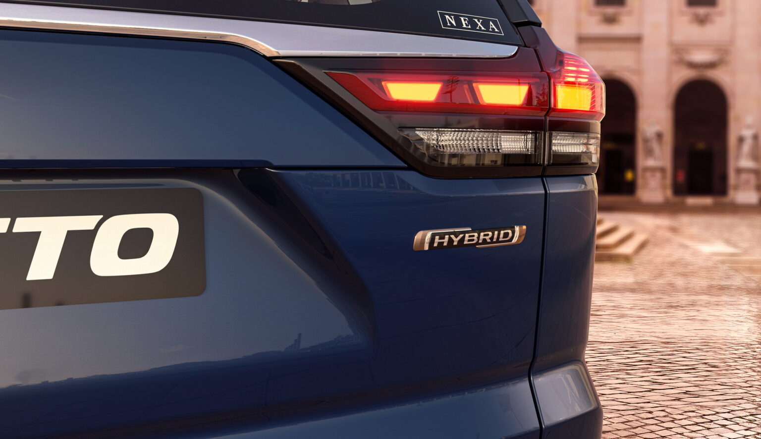 Suzuki Invicto Hybrid Minivan Is A Rebadged Toyota Innova Zenix For ...