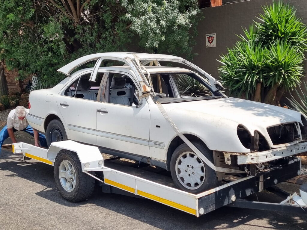 Mercedes-Benz CLK GTR Replica Is A Lot More Than A Chopped E-Class ...