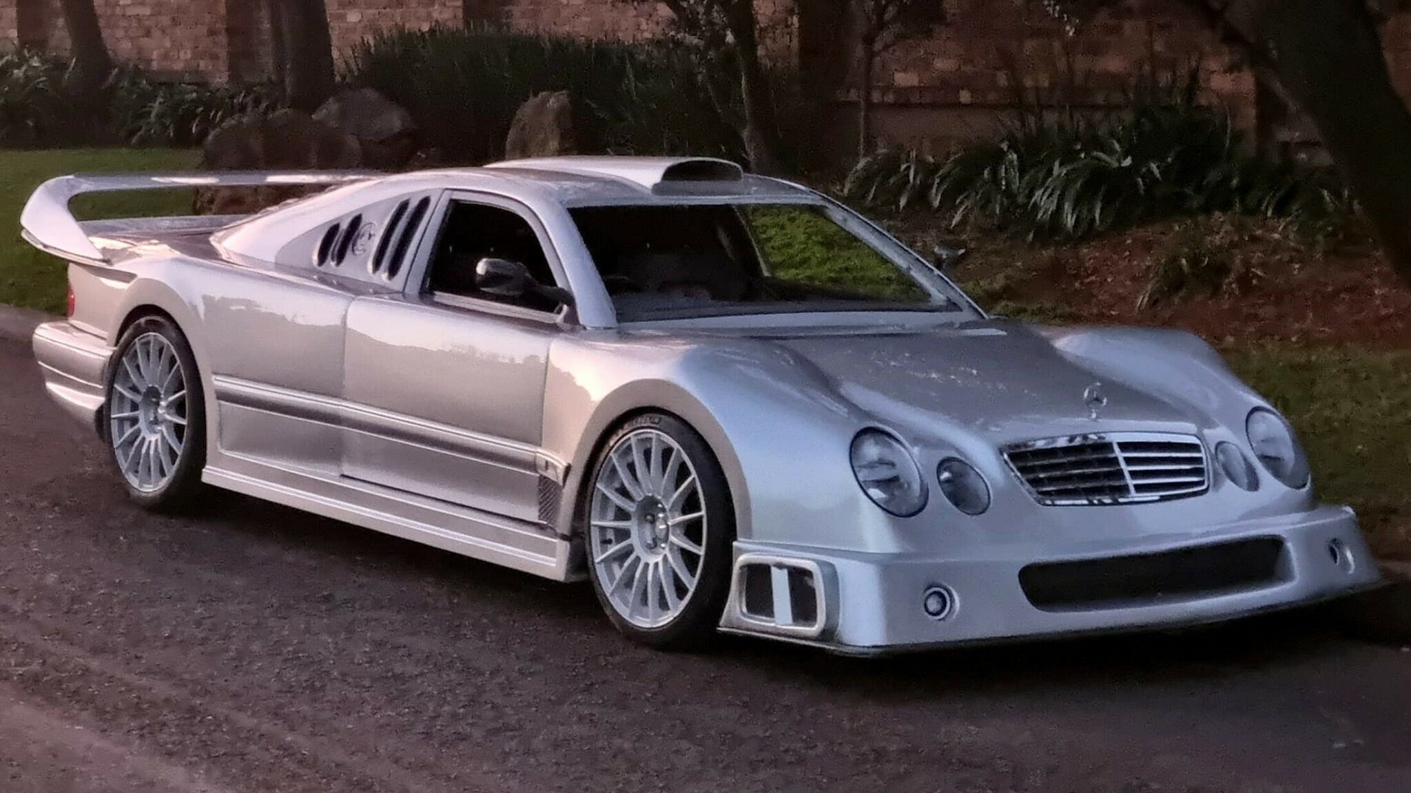 Mercedes-Benz CLK GTR Replica Is A Lot More Than A Chopped E-Class ...