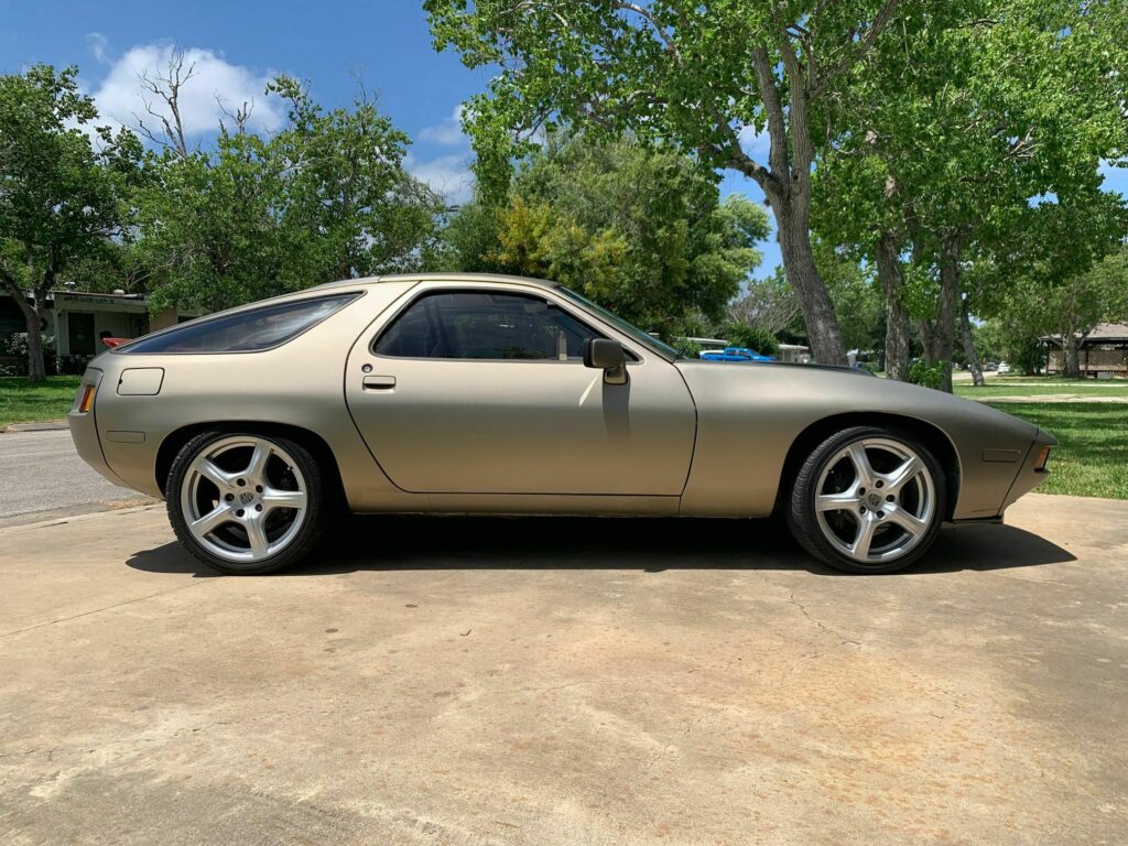 Porsche 928 Gets Insane Toyota Century V12 Engine Swap | Carscoops