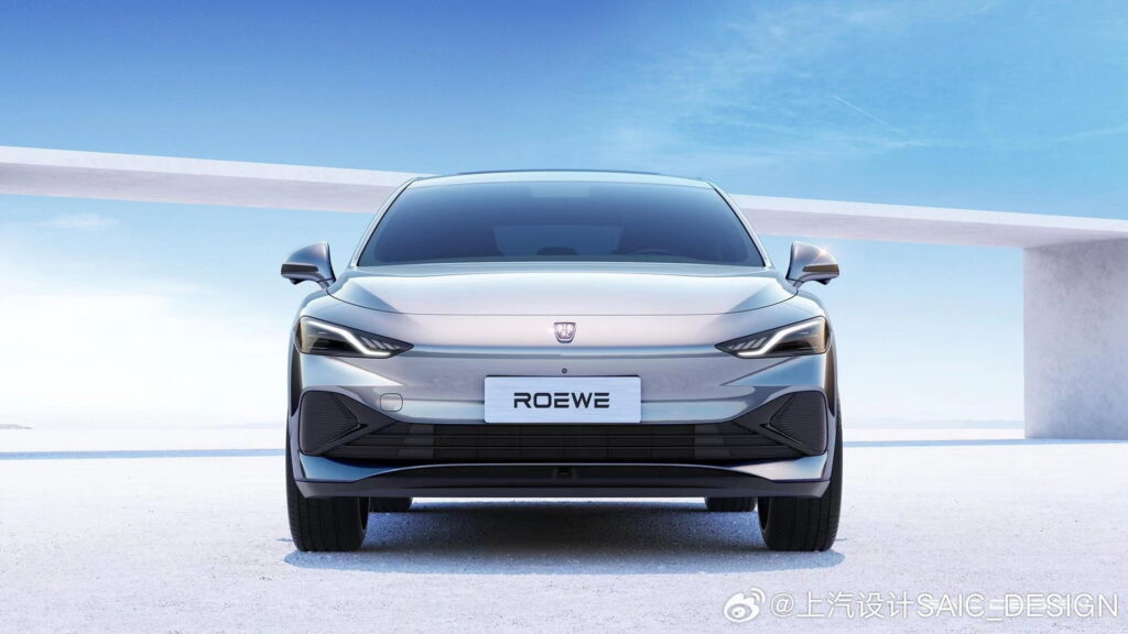 China’s Roewe D7 Comes In EV And PHEV Flavors With A Mercedes-Style ...
