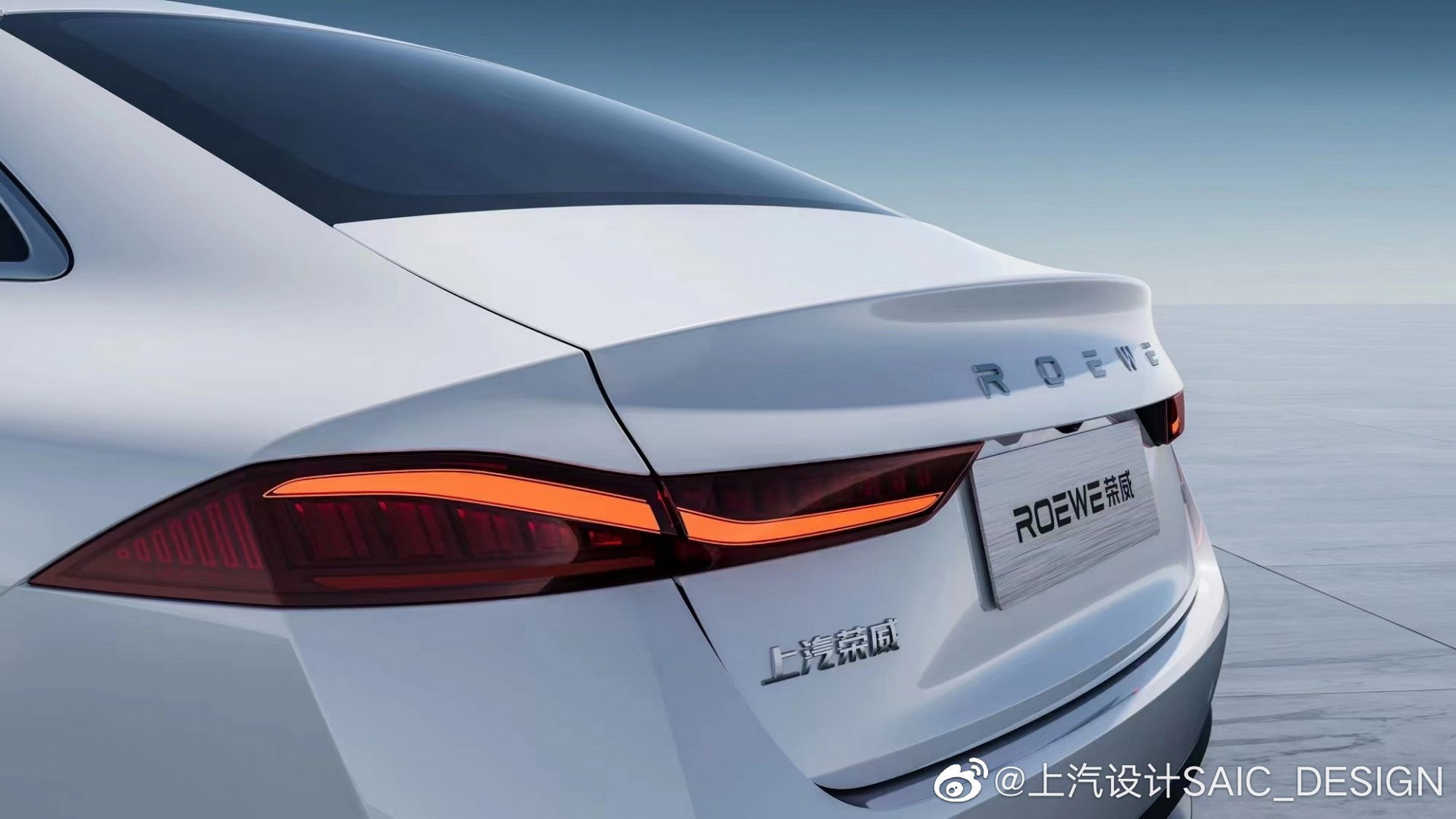 China’s Roewe D7 Comes In EV And PHEV Flavors With A Mercedes-Style ...