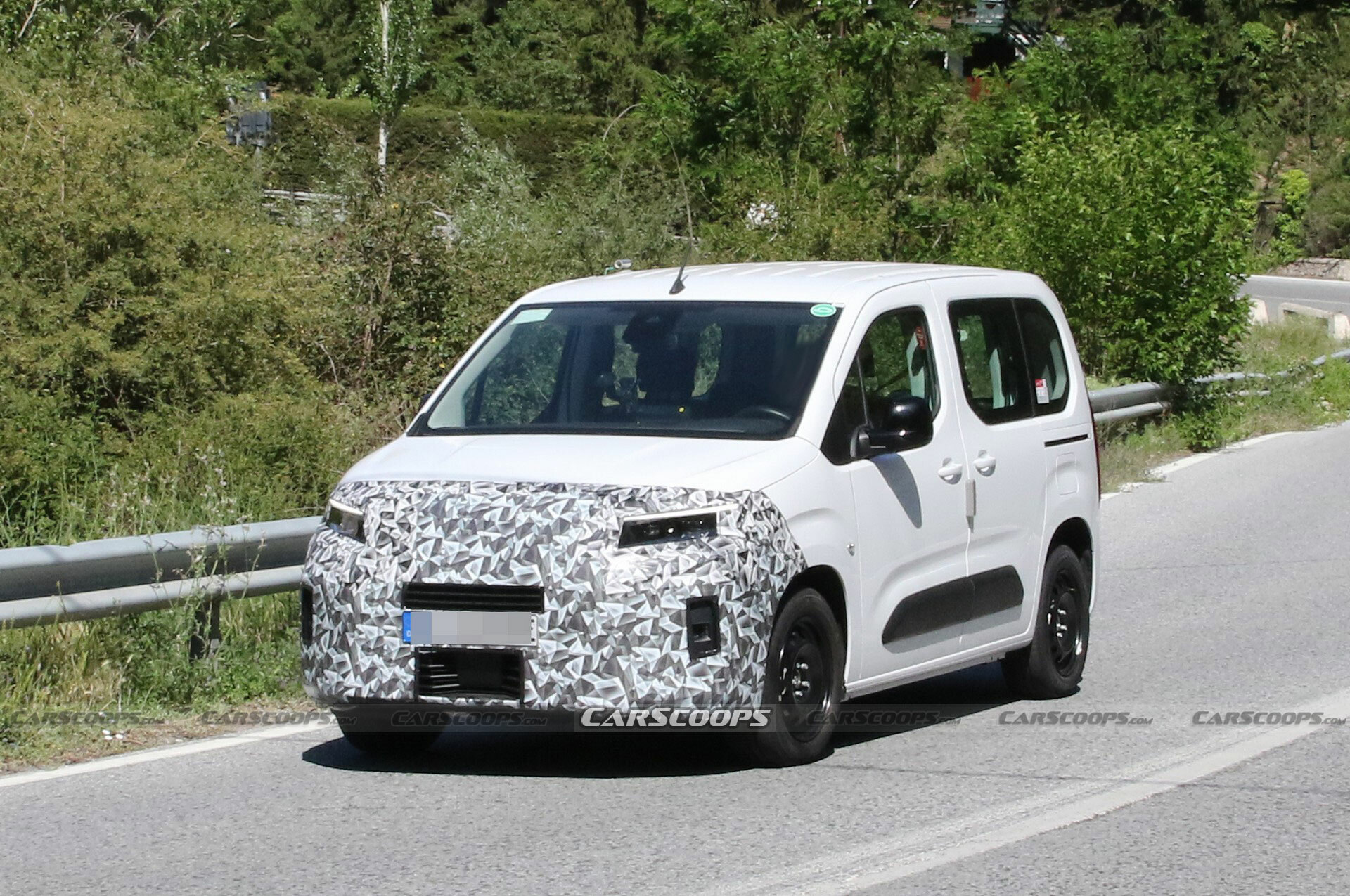 Facelifted Opel Combo-e Life And Peugeot e-Partner Are Almost Ready For ...