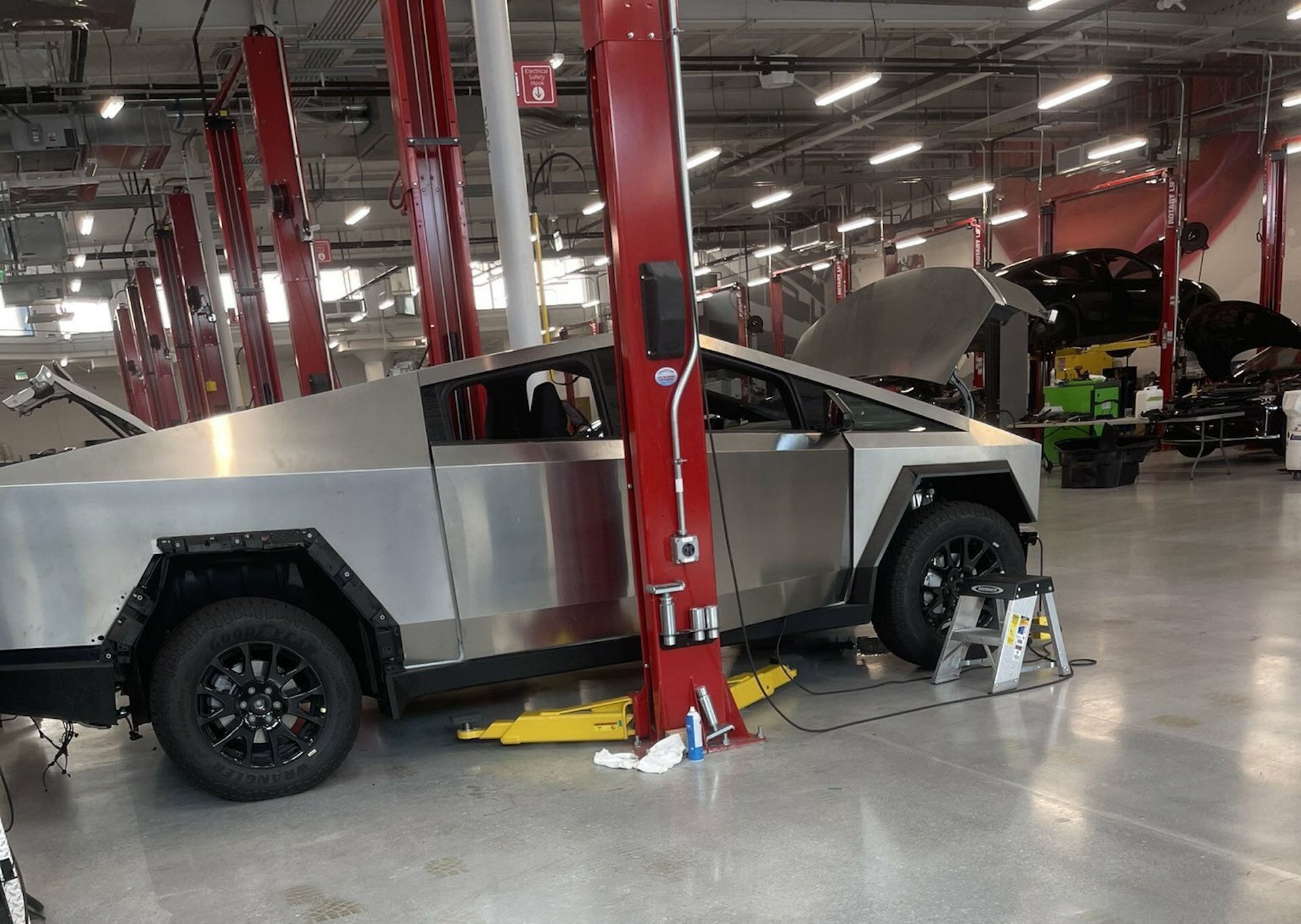 Joke’s On Tesla As Leaked Image Of Cybertruck In F-150 Lightning Wrap ...