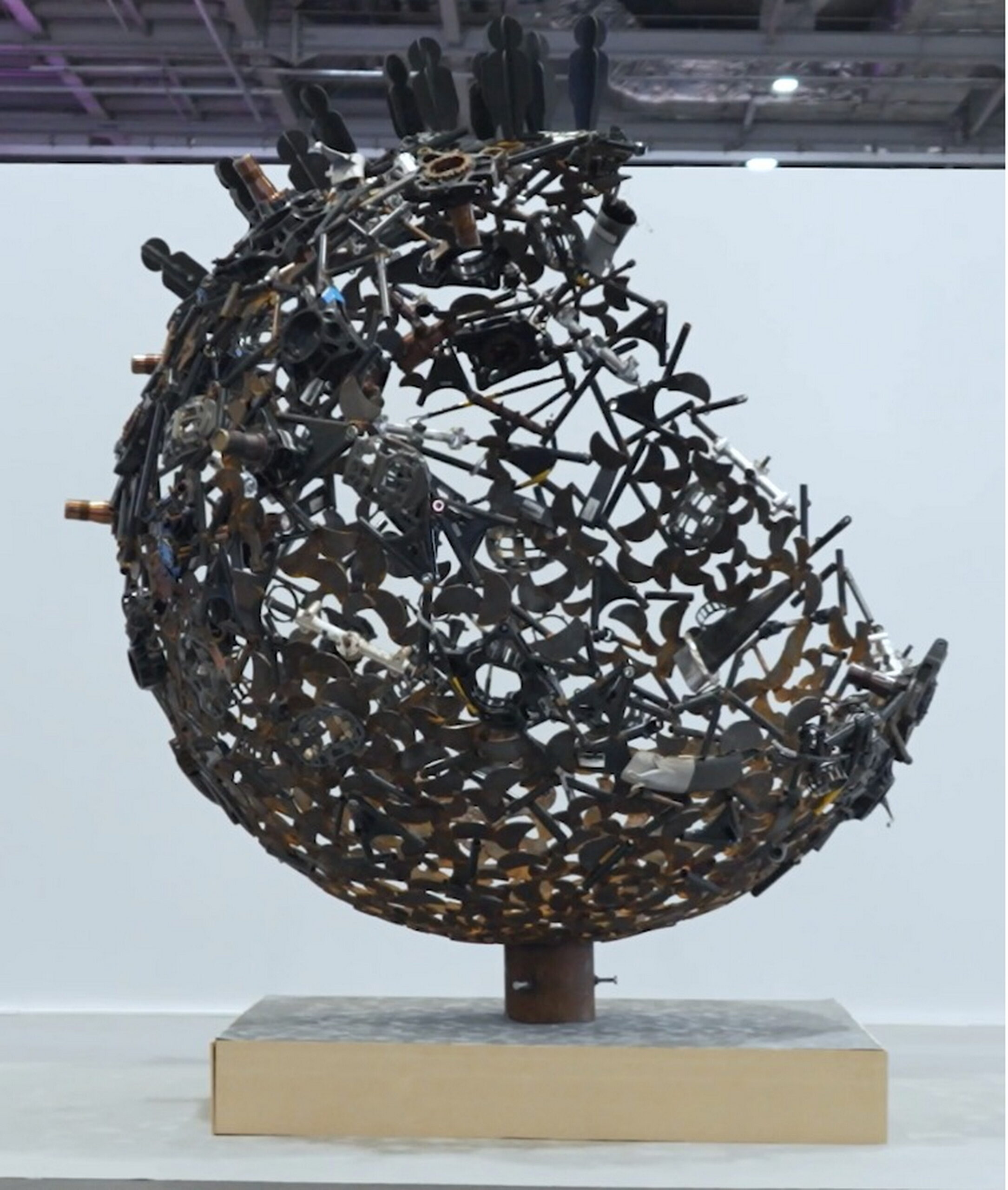 Formula E To Auction Off Sculpture Made Out Of Broken Racecar Parts To ...