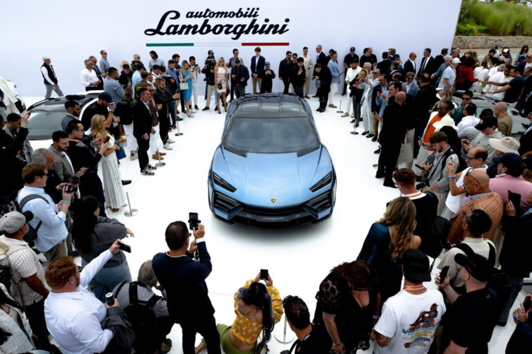 View Live Pics Of Lamborghini Lanzador Electric Super-Crossover | Carscoops