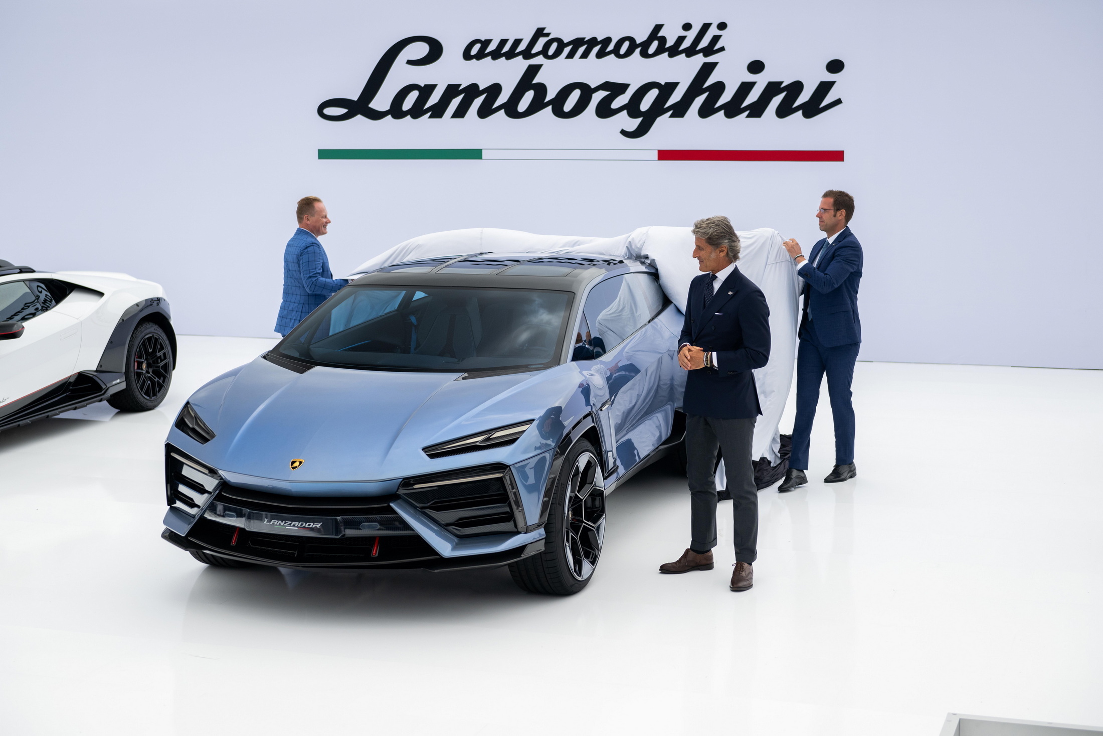 View Live Pics Of Lamborghini Lanzador Electric Super-Crossover | Carscoops
