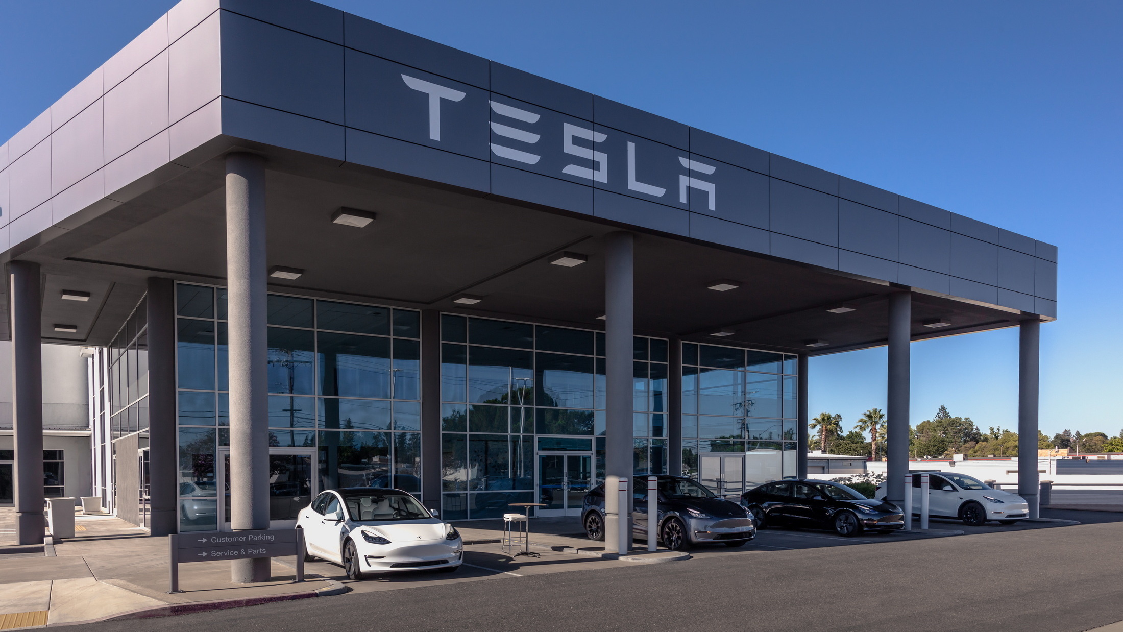 Tesla Accuses Two Former Employees Of Wrongdoing In Massive Leak Of ...
